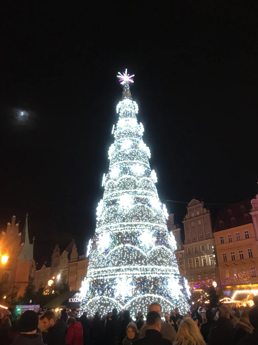 Wroclaw Christmas Market! Poland’s most exciting Christmas Market ...