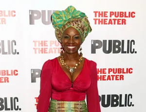 Akosua Busia