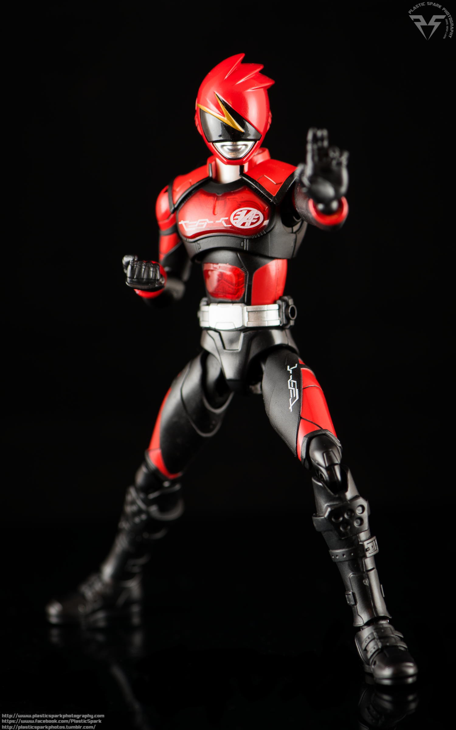 Mini Review - S.H. Figuarts AkibaRed, AkibaBlue, and AkibaYellow ...