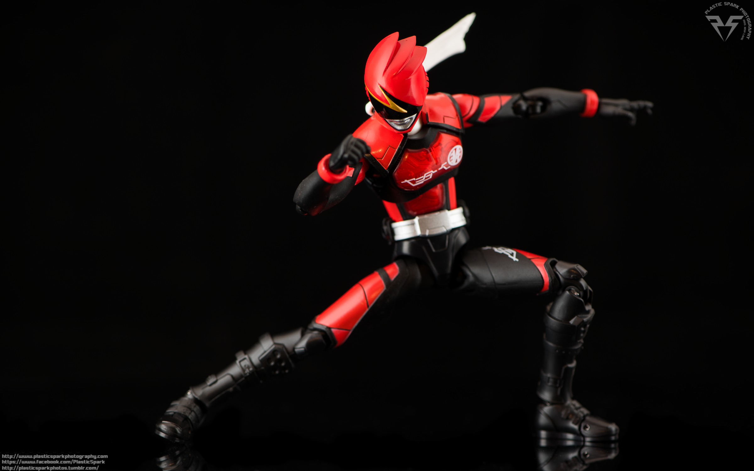 Mini Review - S.H. Figuarts AkibaRed, AkibaBlue, and AkibaYellow ...