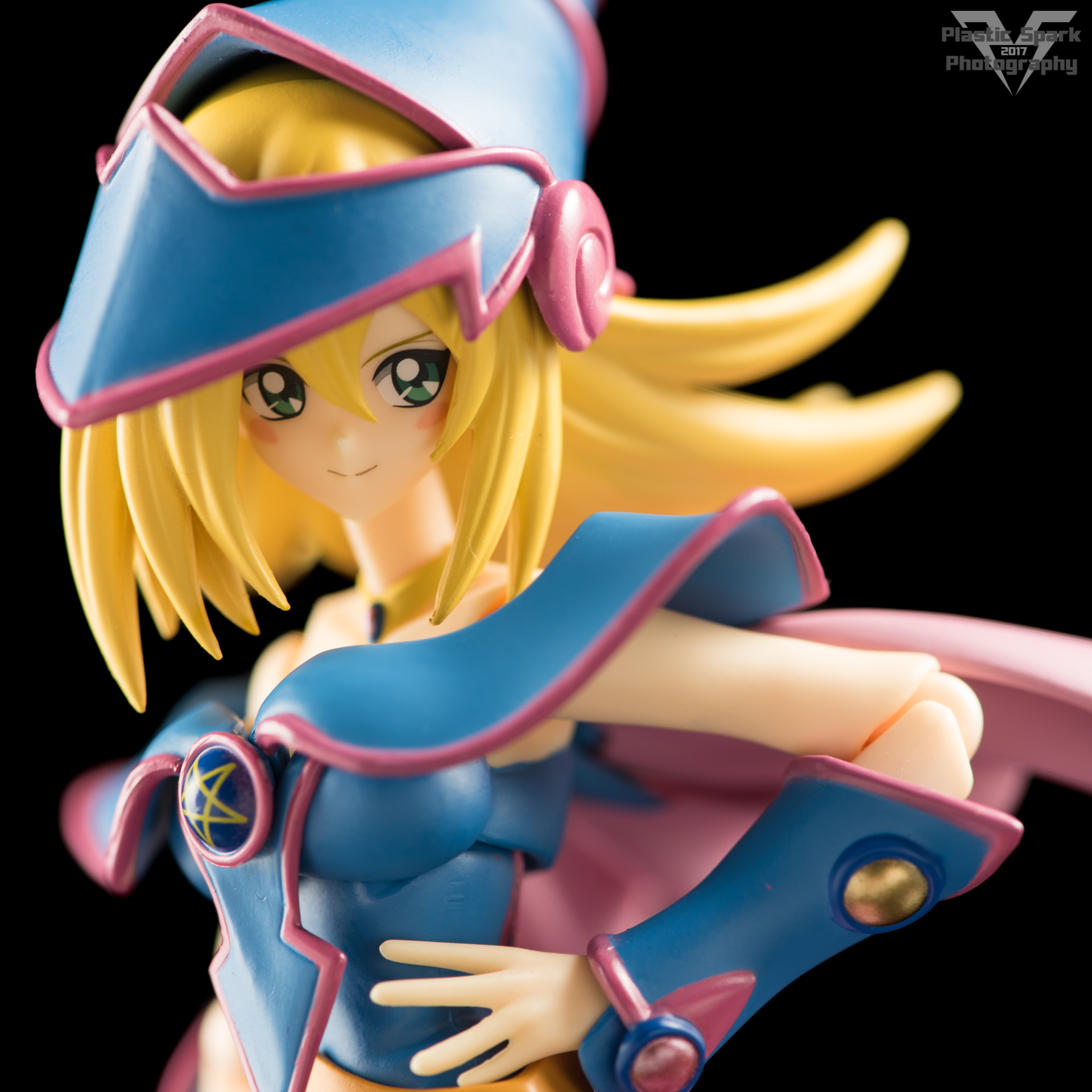Review - Figma Dark Magician Girl — Plastic Spark Photography
