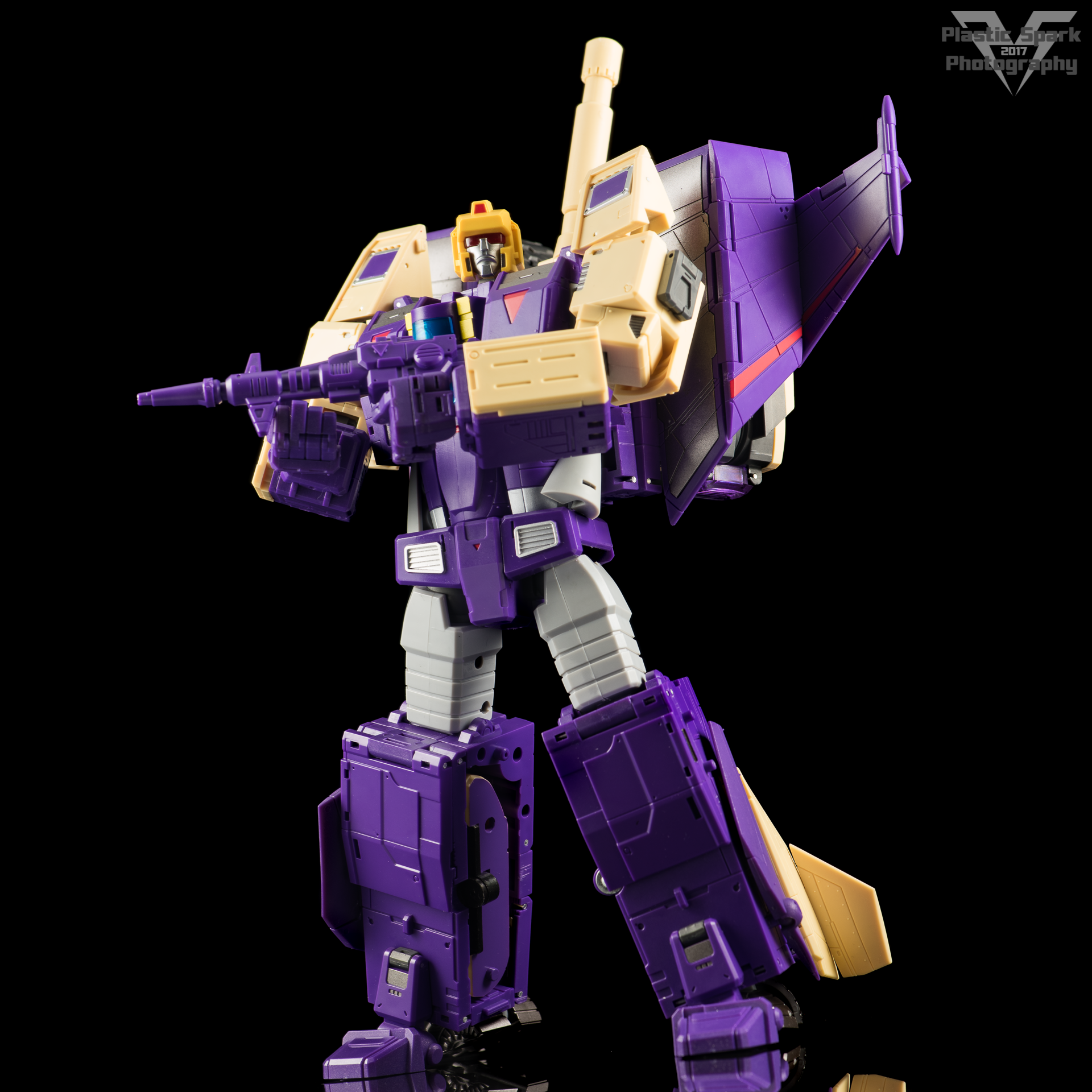Review - DX9 Toys DX9-D08 Gewalt — Plastic Spark Photography