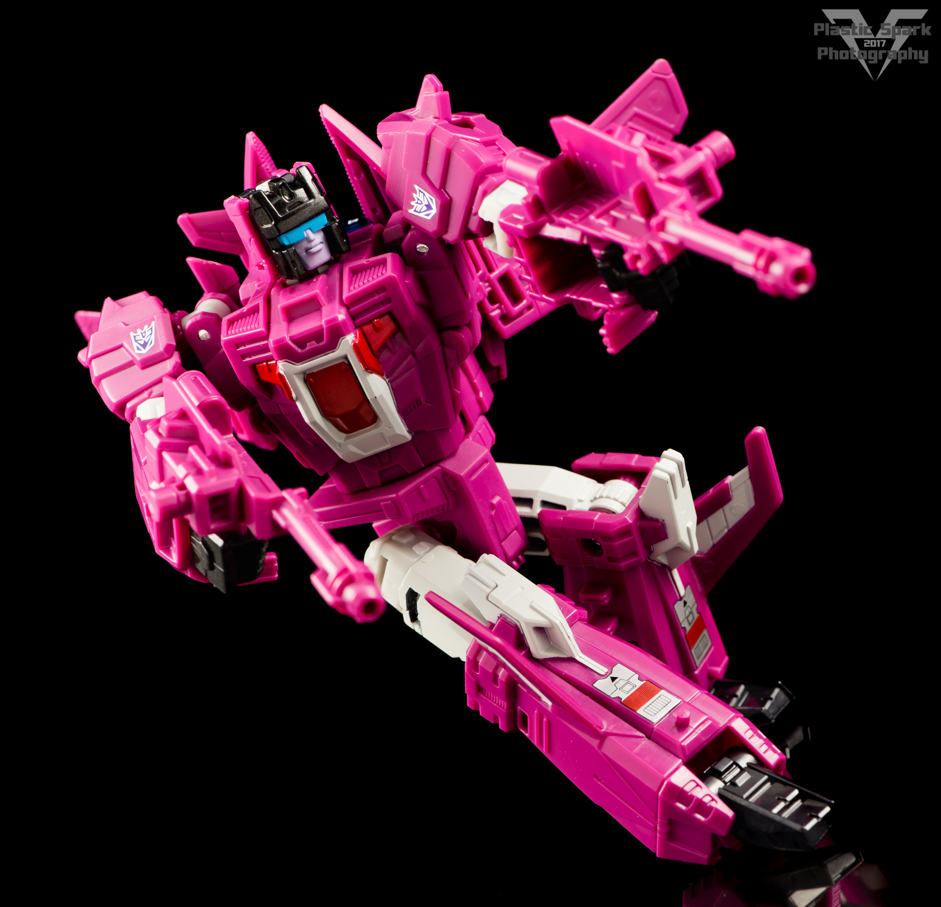 Review - Hasbro Titans Return Misfire — Plastic Spark Photography