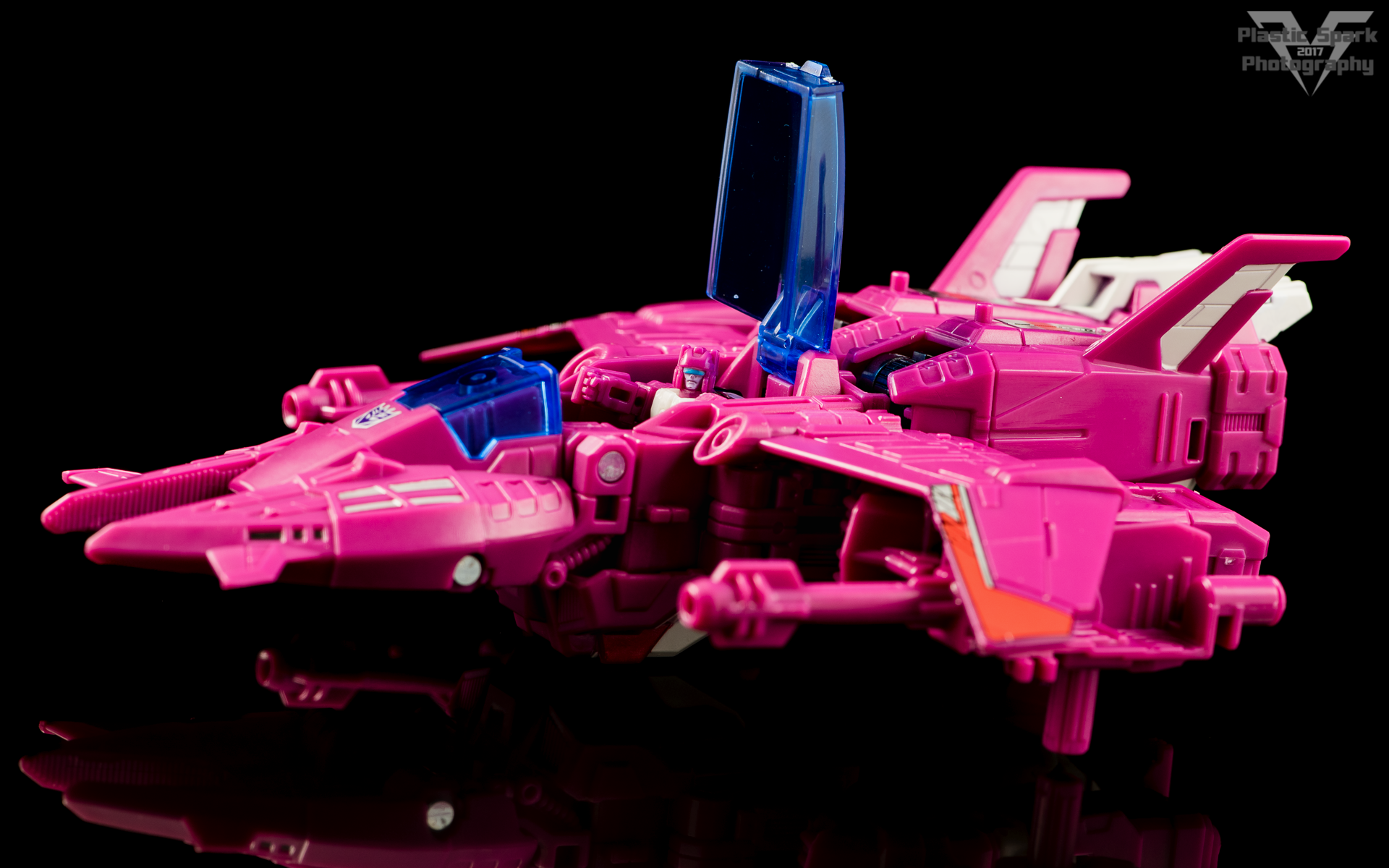 Review - Hasbro Titans Return Misfire — Plastic Spark Photography