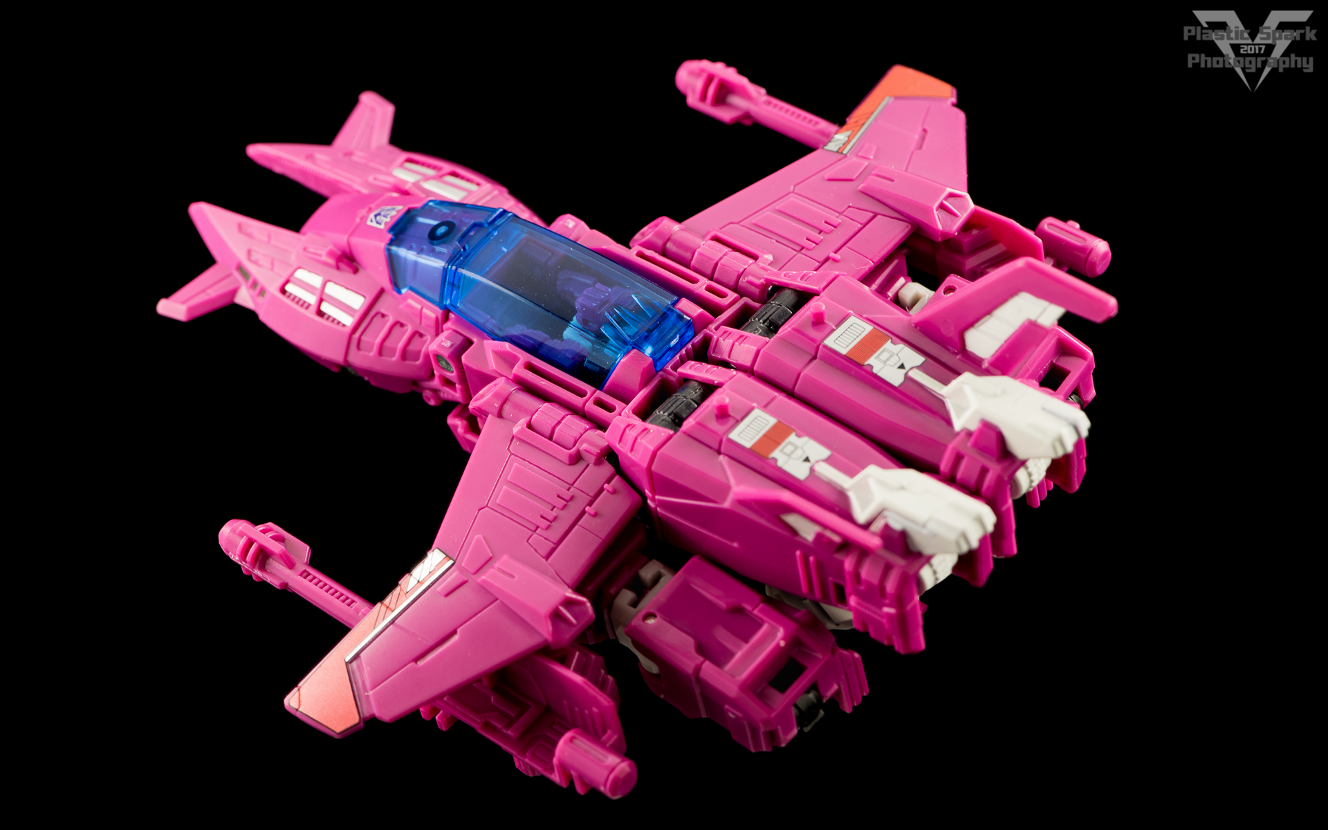 Review - Hasbro Titans Return Misfire — Plastic Spark Photography