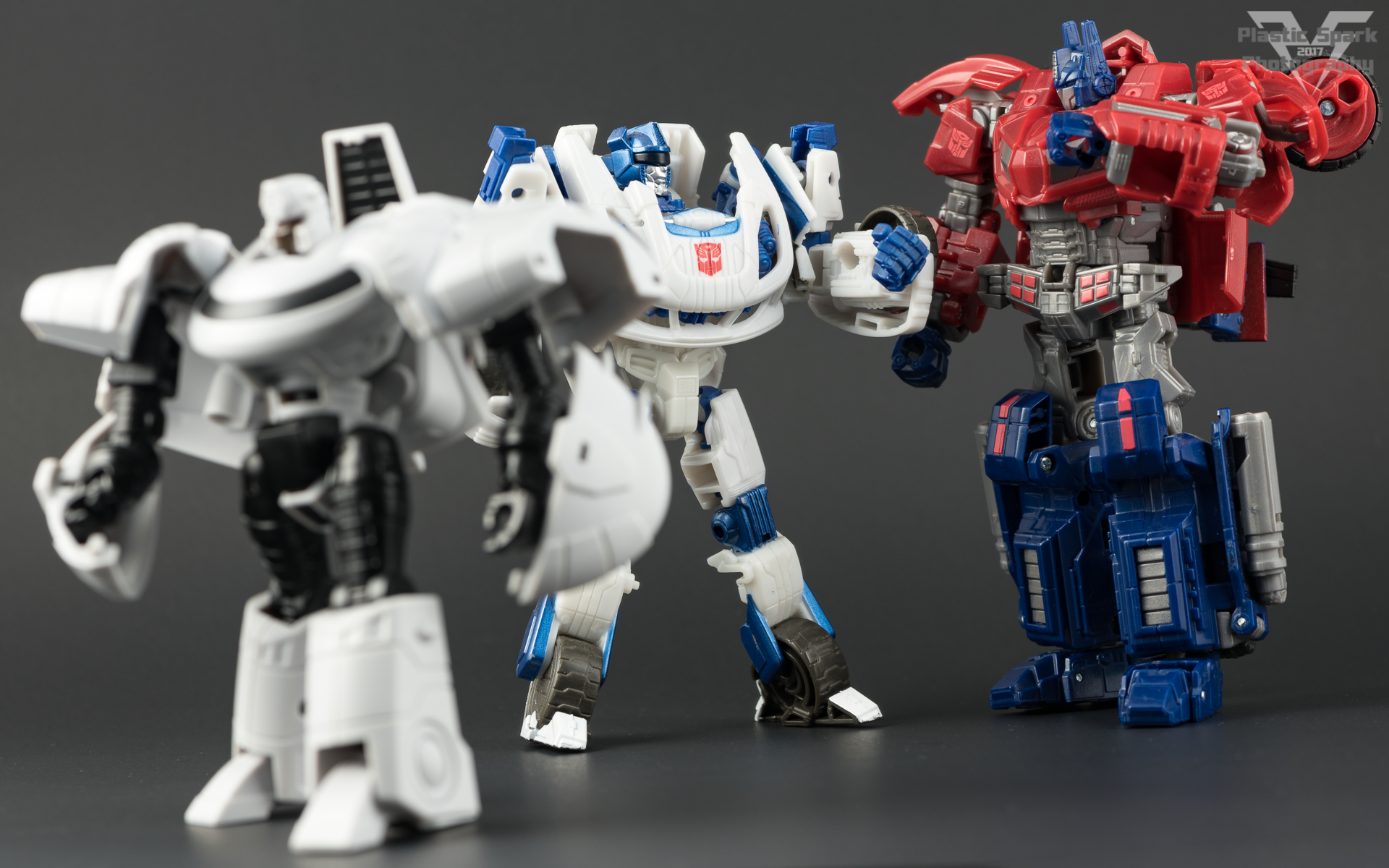 Review - MAAS Toys CT001W Volk (Convention/A3U Exclusive) — Plastic ...