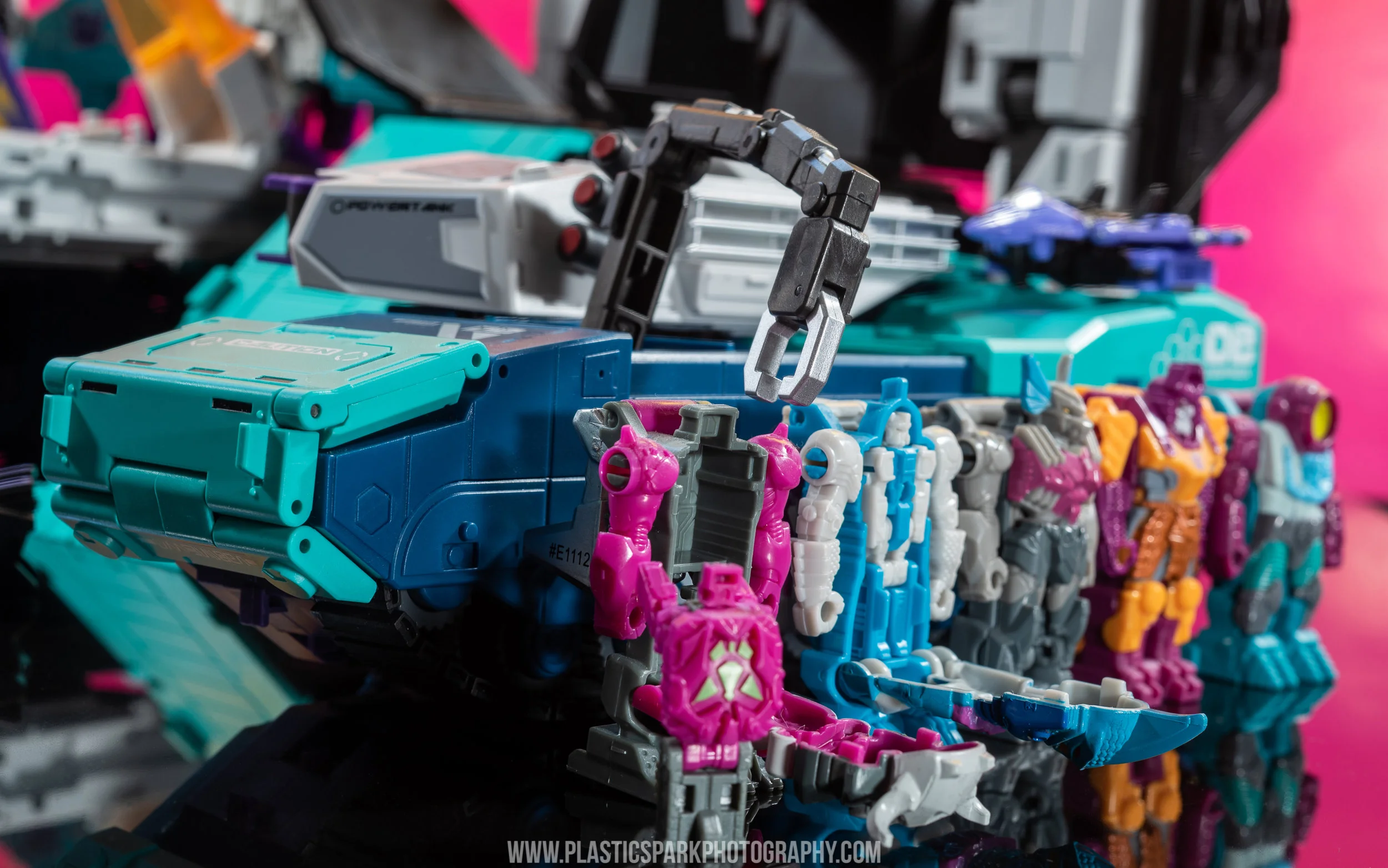 Review - Fans Hobby MB-08 Double Evil — Plastic Spark Photography