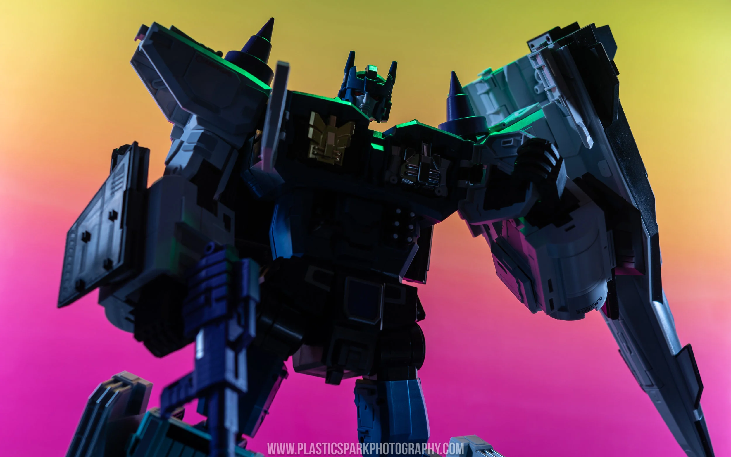 Review - Fans Hobby MB-08 Double Evil — Plastic Spark Photography
