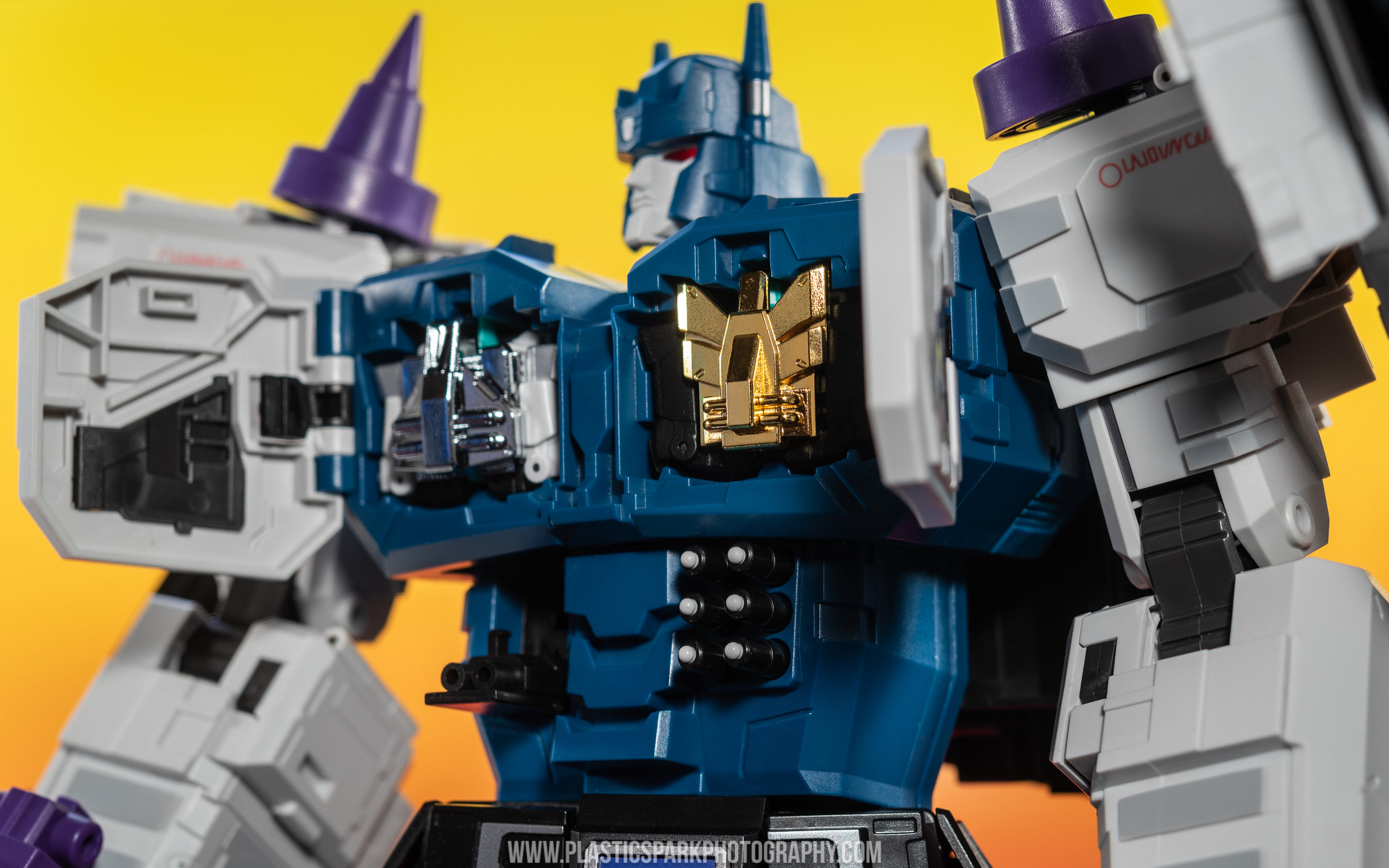 Review - Fans Hobby MB-08 Double Evil — Plastic Spark Photography