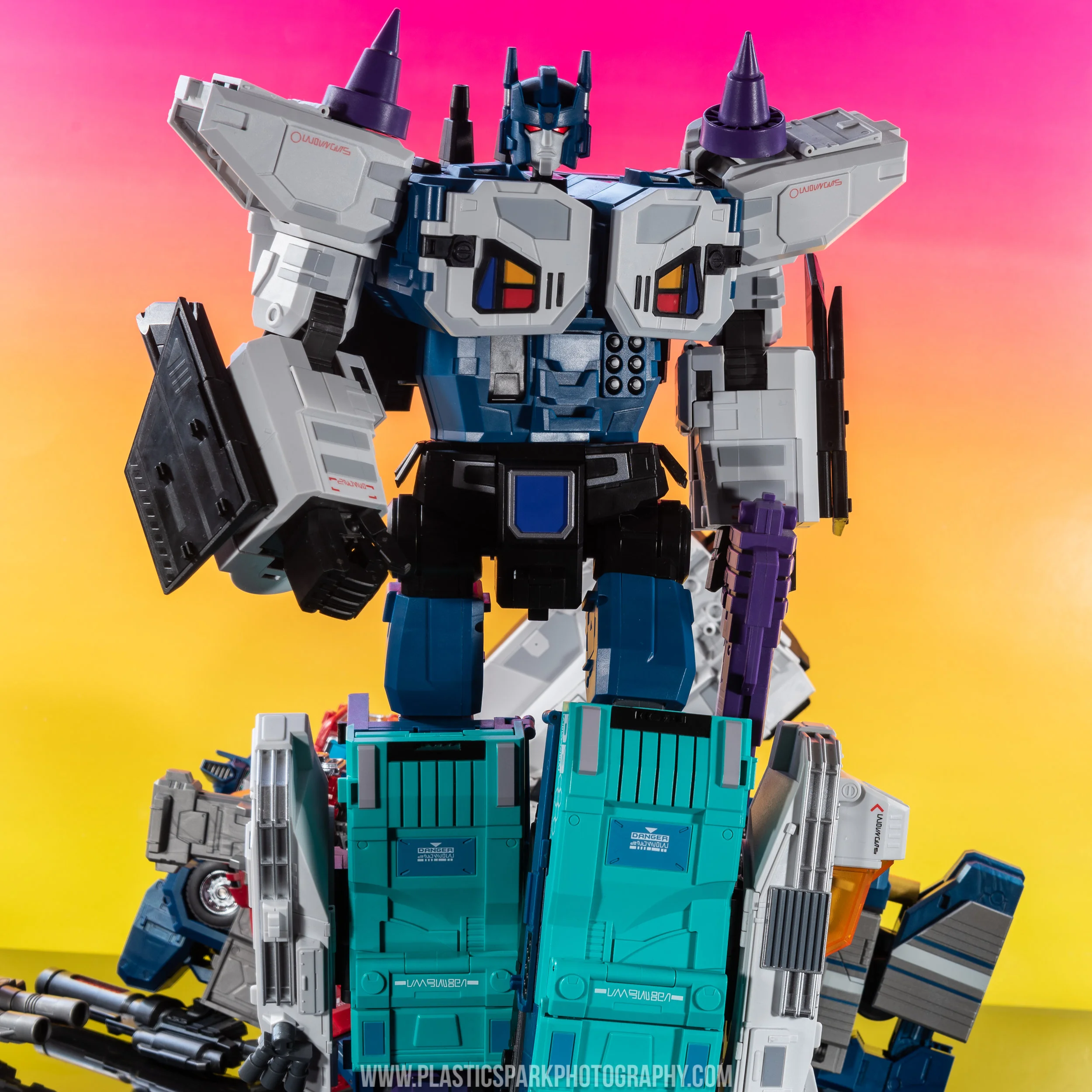 Review - Fans Hobby MB-08 Double Evil — Plastic Spark Photography