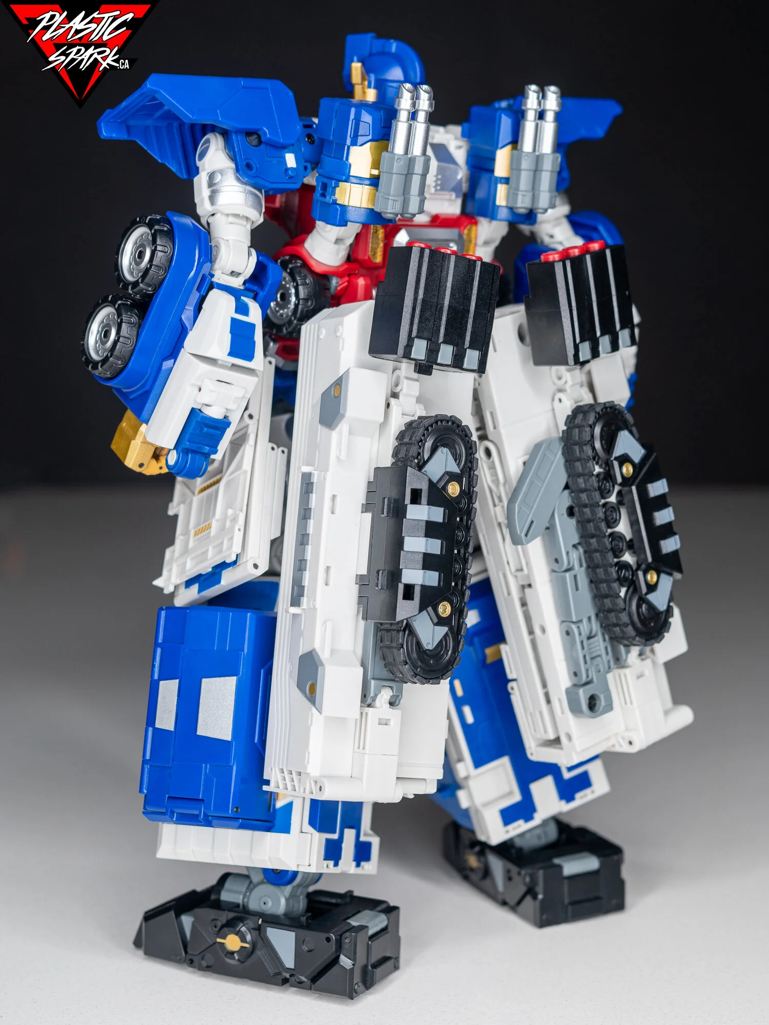 Review - Fans Hobby MB-15 Naval Commander — Plastic Spark Photography