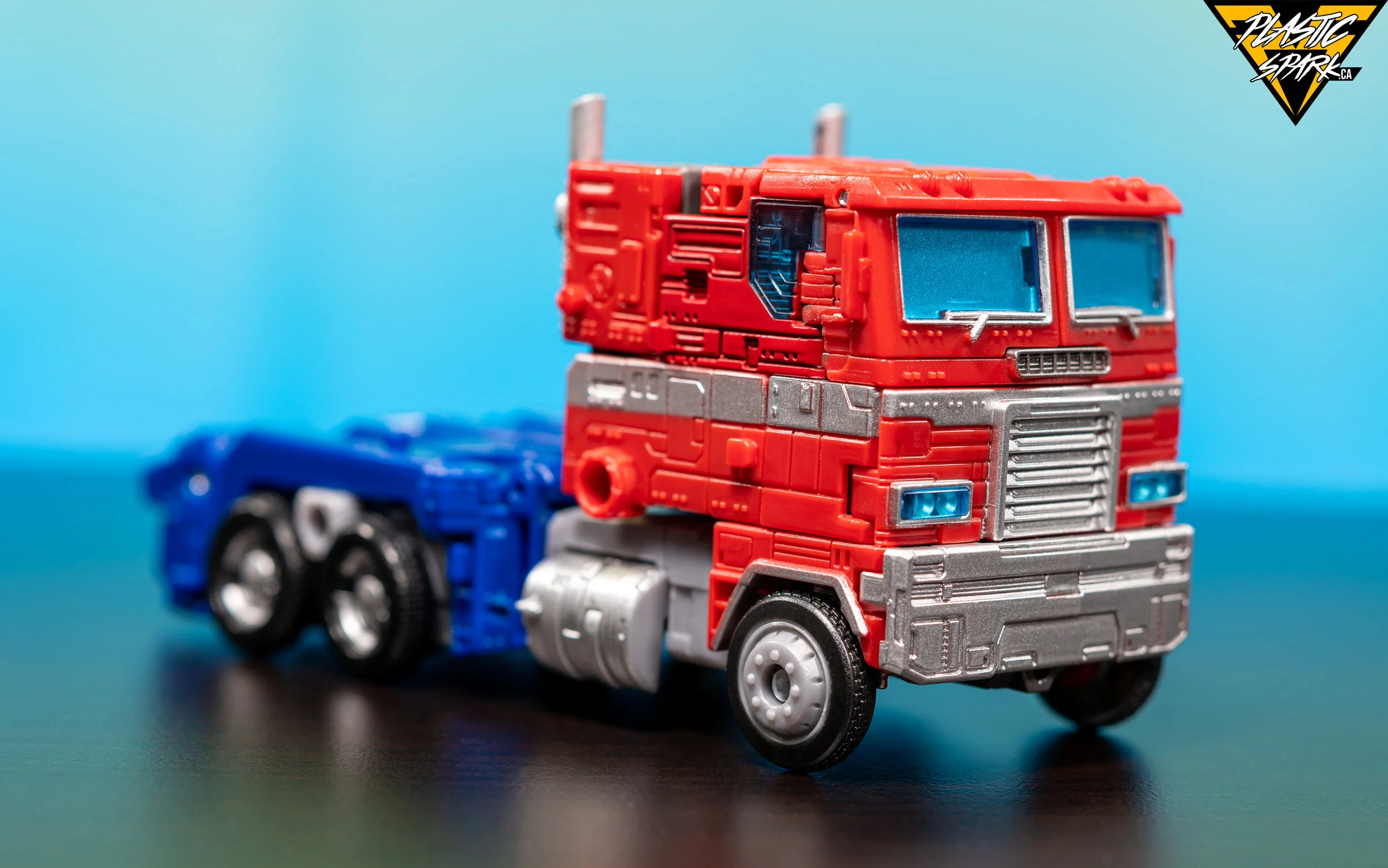 Gallery - Earthrise Optimus Prime — Plastic Spark Photography
