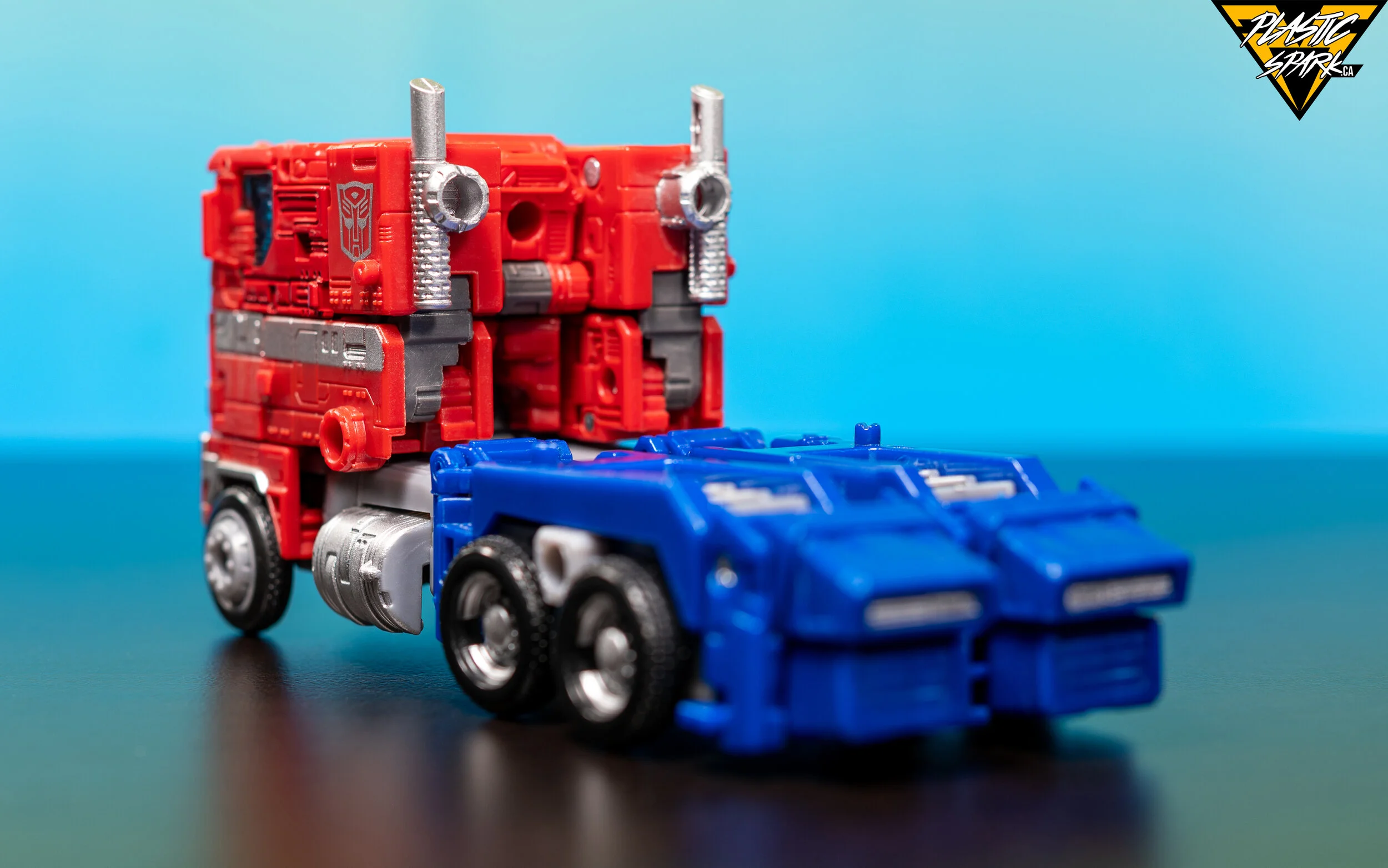 Gallery - Earthrise Optimus Prime — Plastic Spark Photography