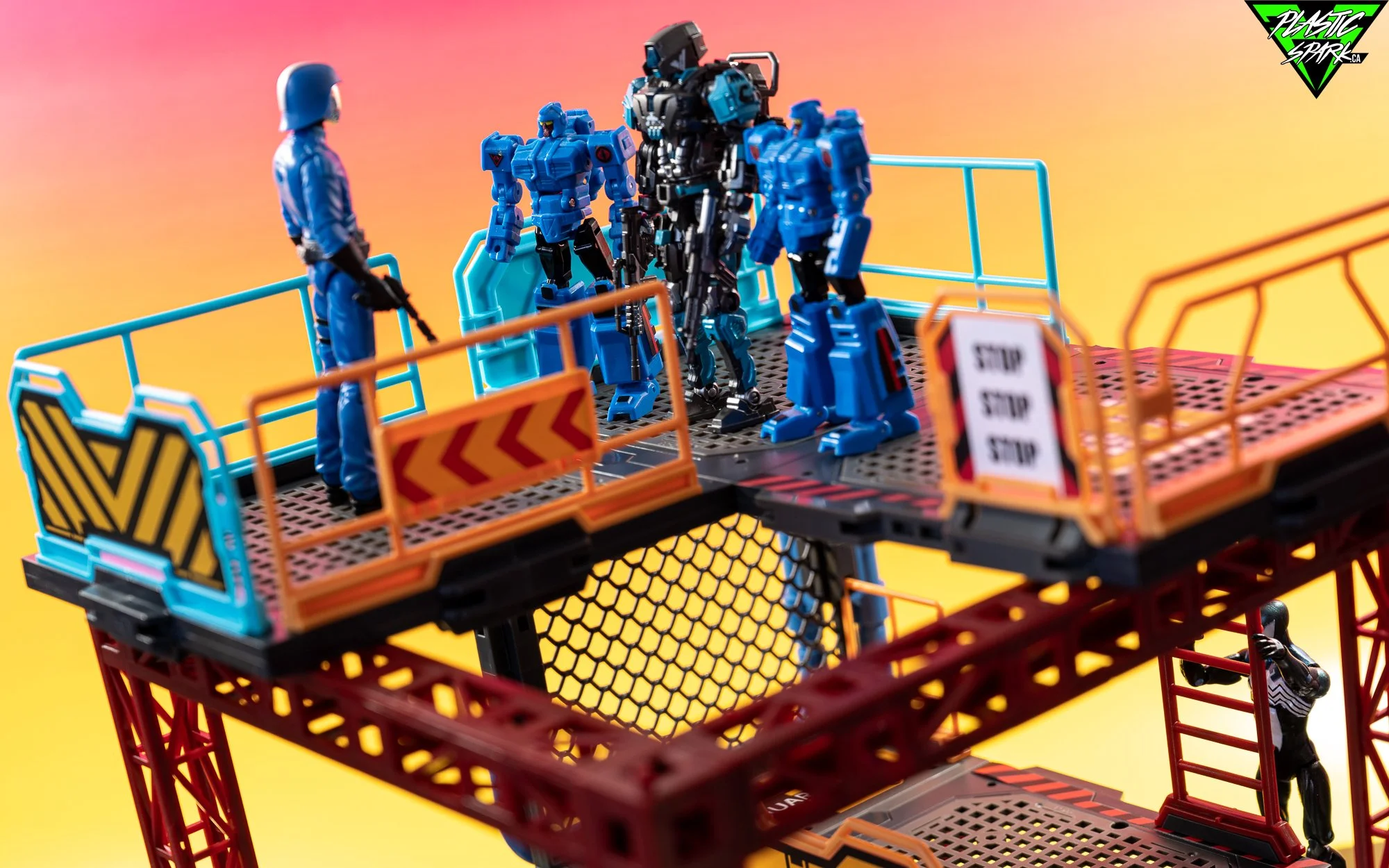 Review - Fresh Retro Scene in Box and Mech Figure — Plastic Spark ...