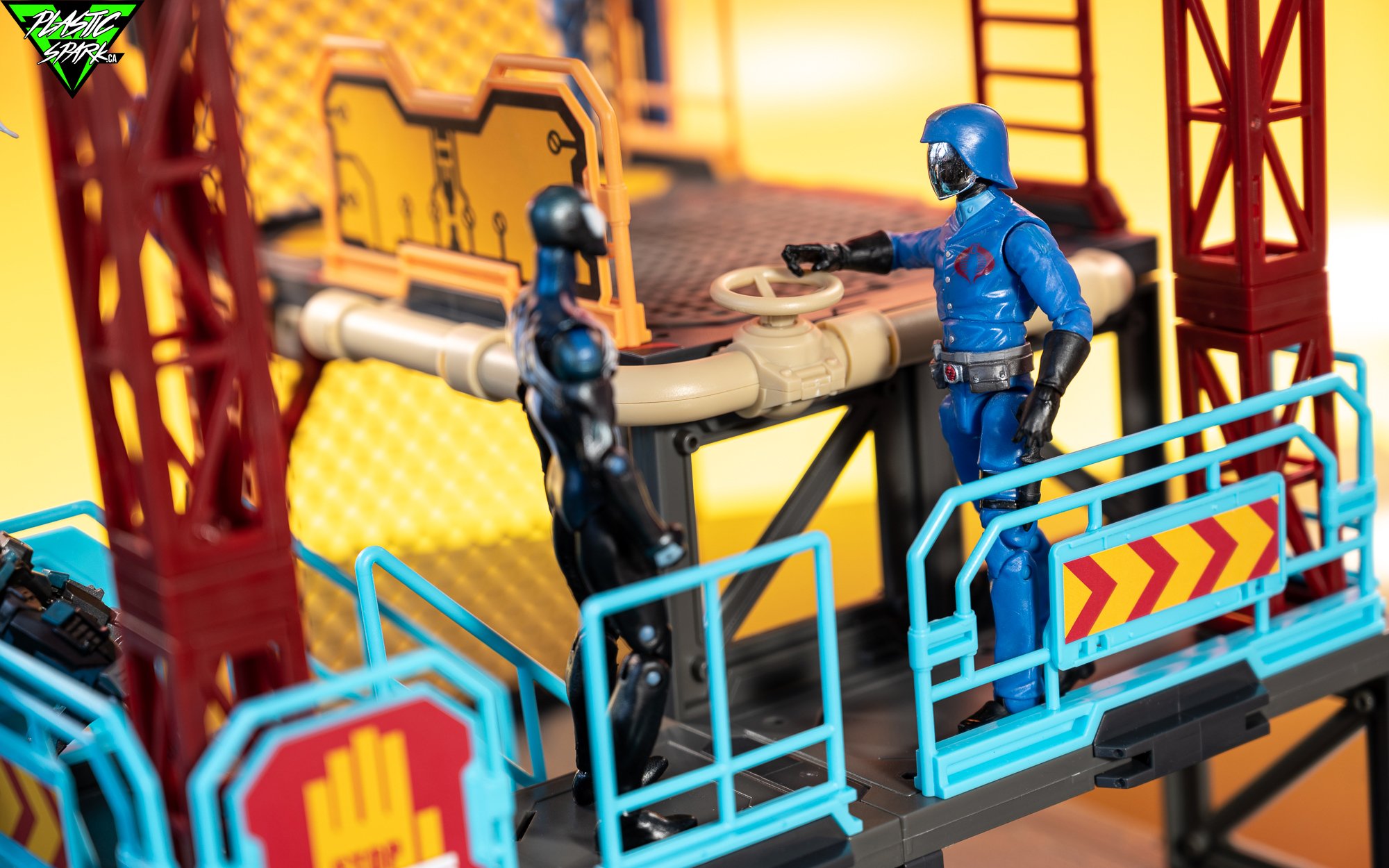 Review - Fresh Retro Scene in Box and Mech Figure — Plastic Spark ...