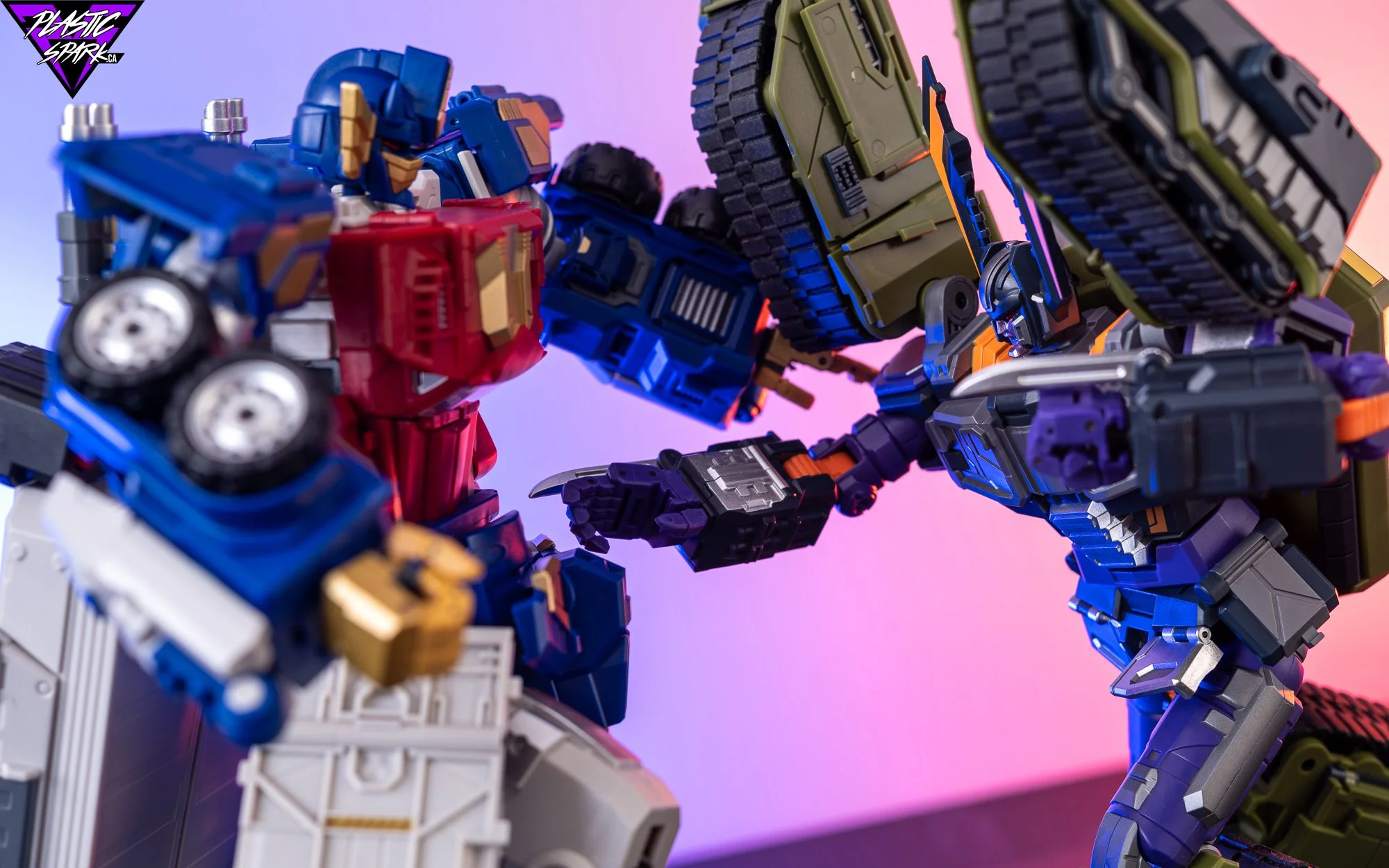 Review - Fans Hobby MB-17 Meg-Tyranno — Plastic Spark Photography