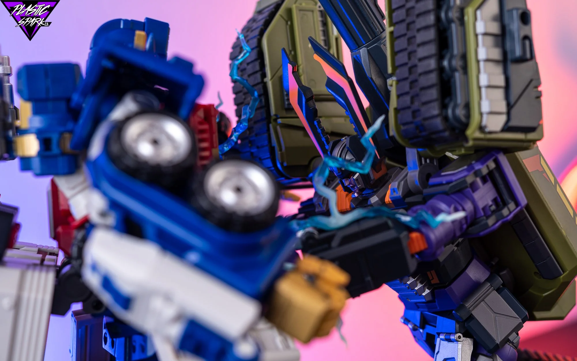 Review - Fans Hobby MB-17 Meg-Tyranno — Plastic Spark Photography