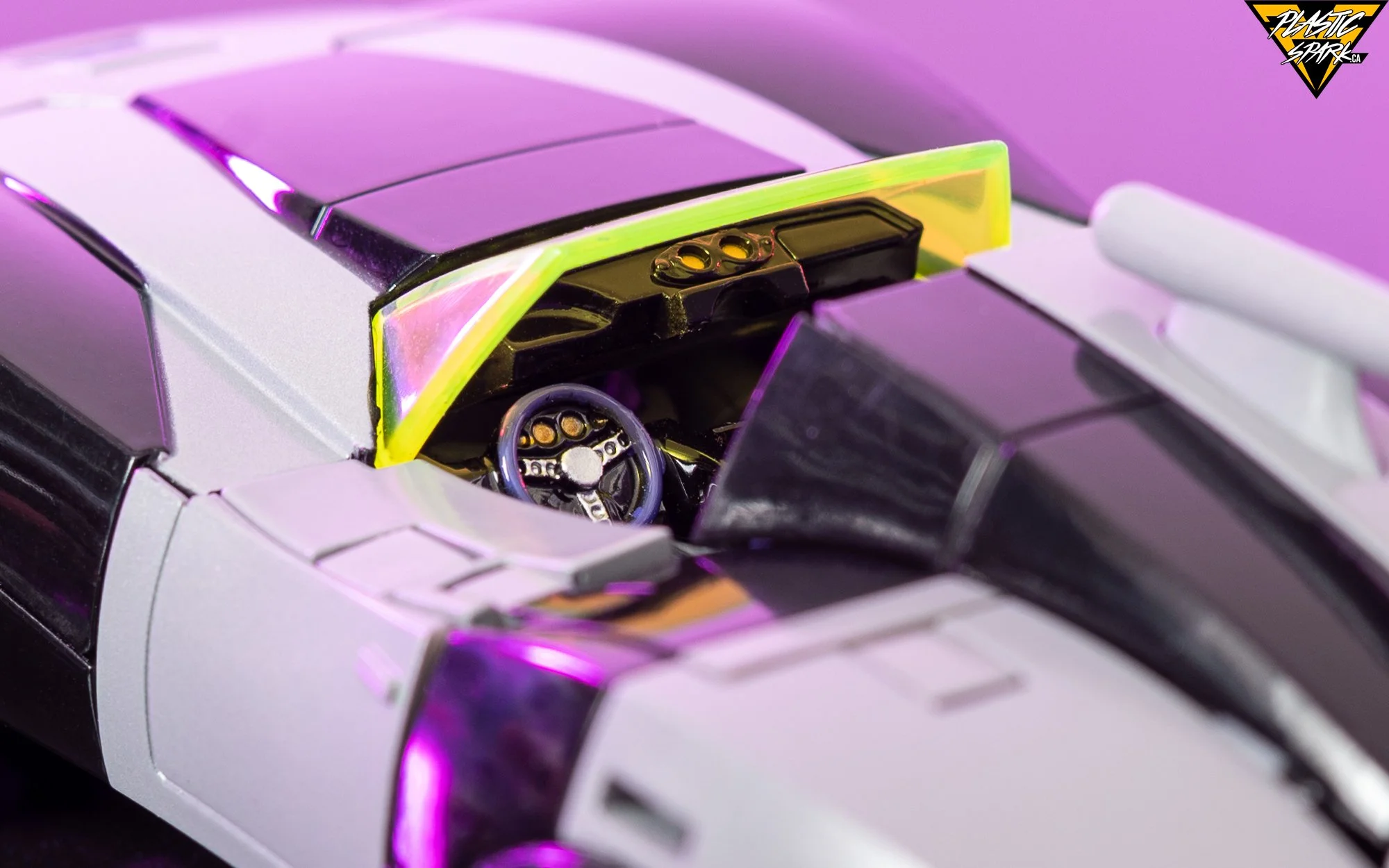 Gallery - Takara Tomy MP-55 Masterpiece Nightbirdshadow — Plastic Spark ...