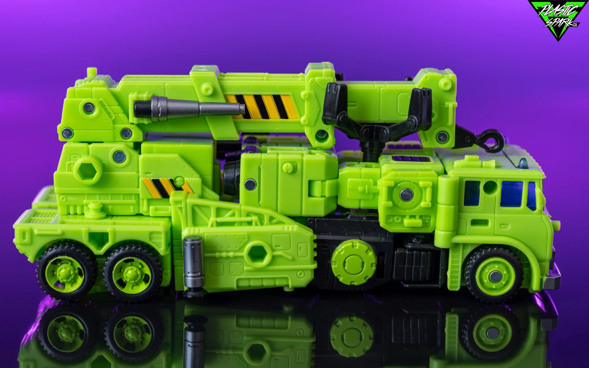 Mini Review - Transformers Legacy Road Hauler — Plastic Spark Photography