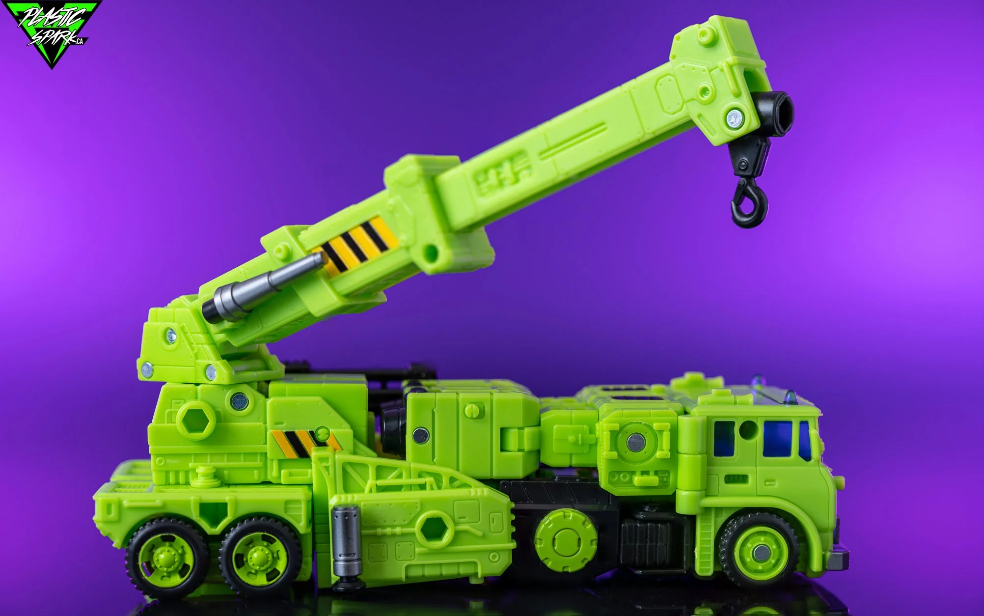 Mini Review - Transformers Legacy Road Hauler — Plastic Spark Photography