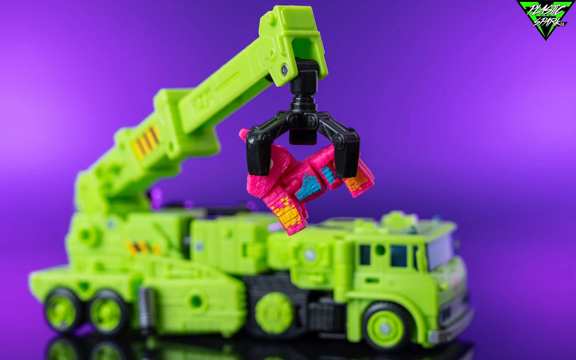 Mini Review - Transformers Legacy Road Hauler — Plastic Spark Photography