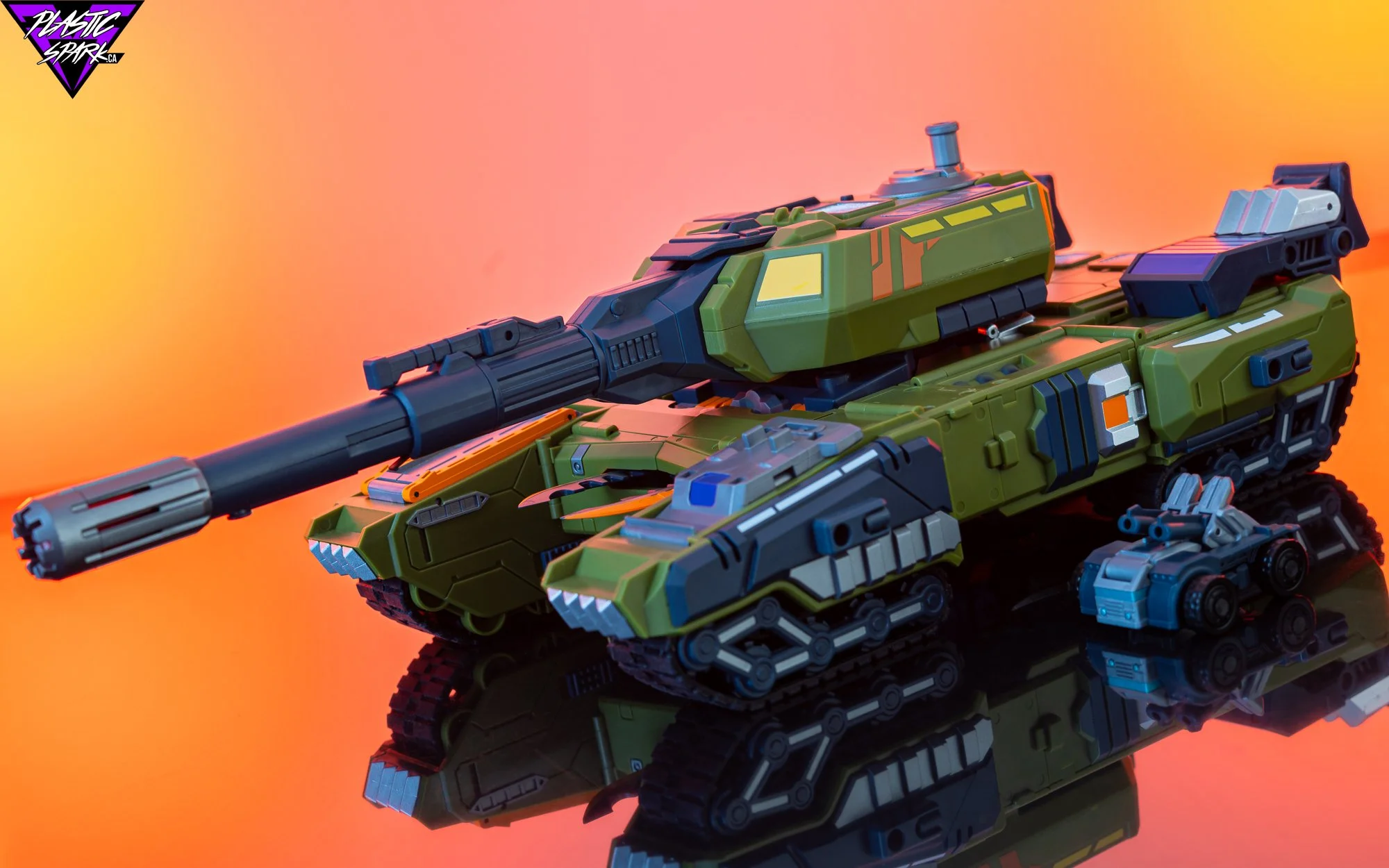 Review - Fans Hobby MB-17 Meg-Tyranno — Plastic Spark Photography