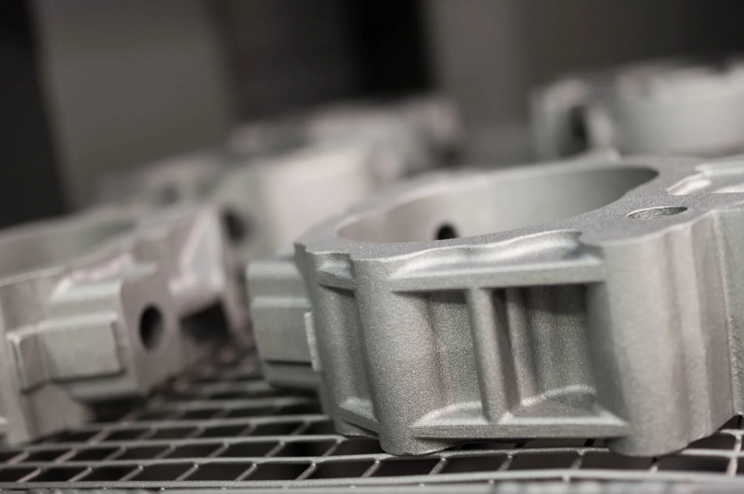 Risers and runners | Haworth Castings | UK Aluminium Sand Castings and ...