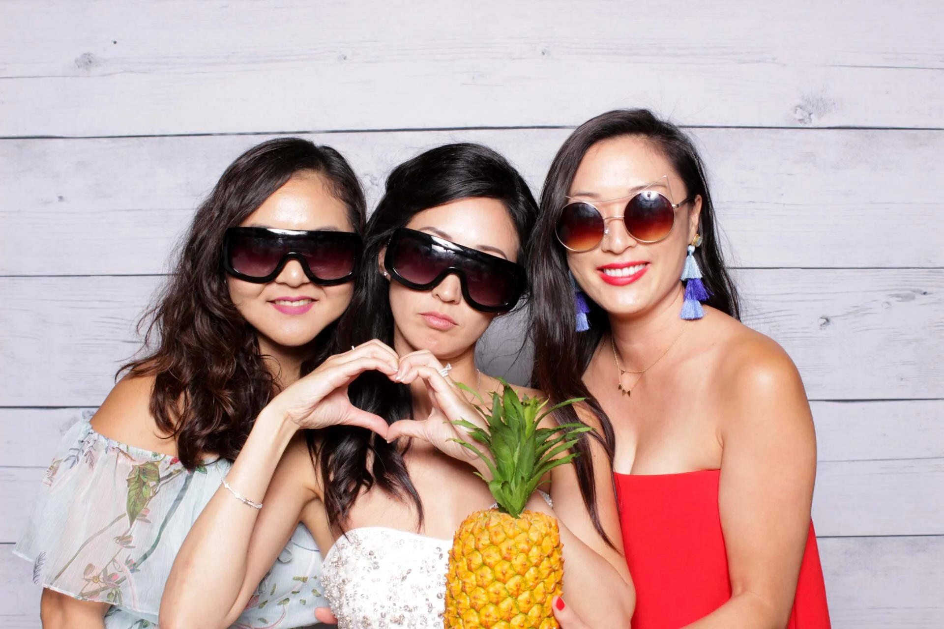 Weddings — HNL Photobooth Co.