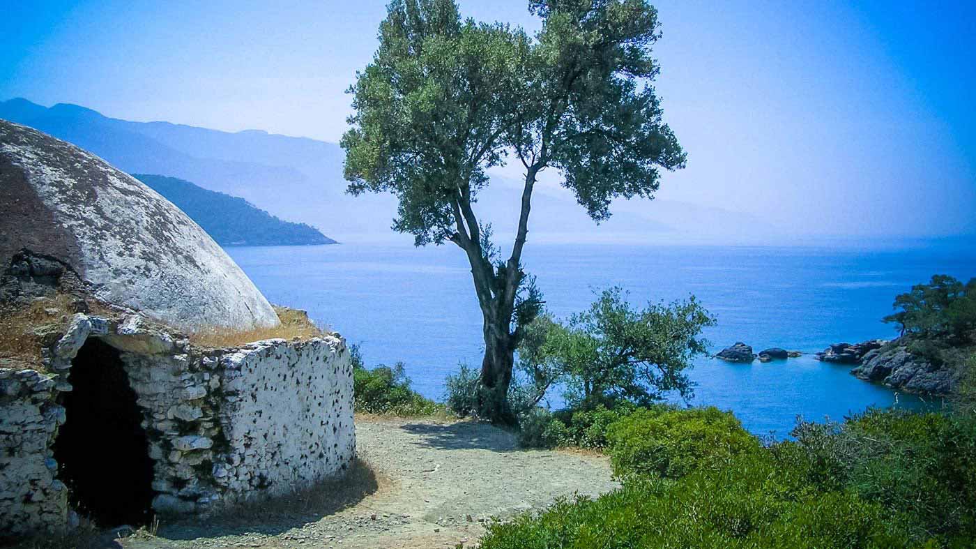 Flaka Sailing Cruises