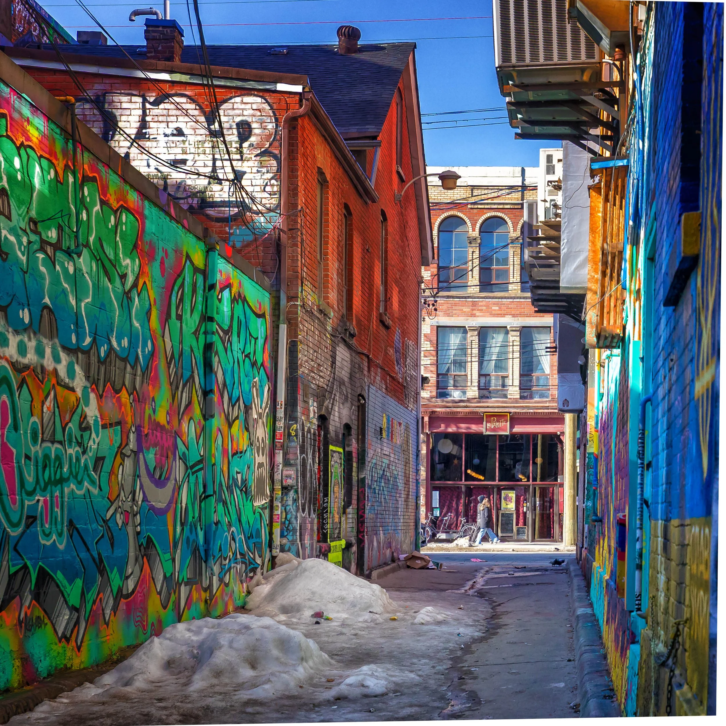 Graffiti Alley (Rush Lane), Toronto — Street Art South of Queen Street ...
