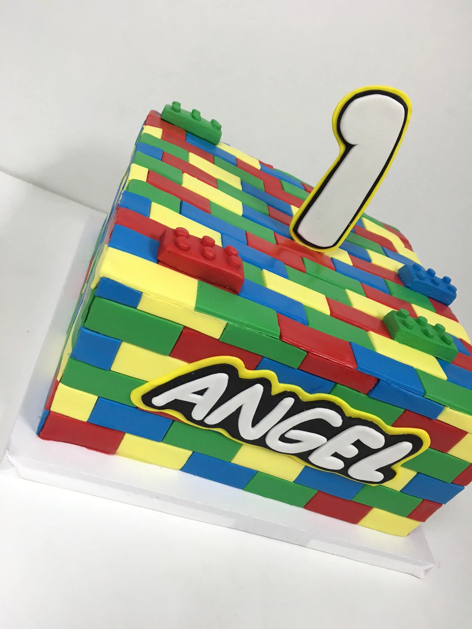 Custom Cakes — Sweet & Flour