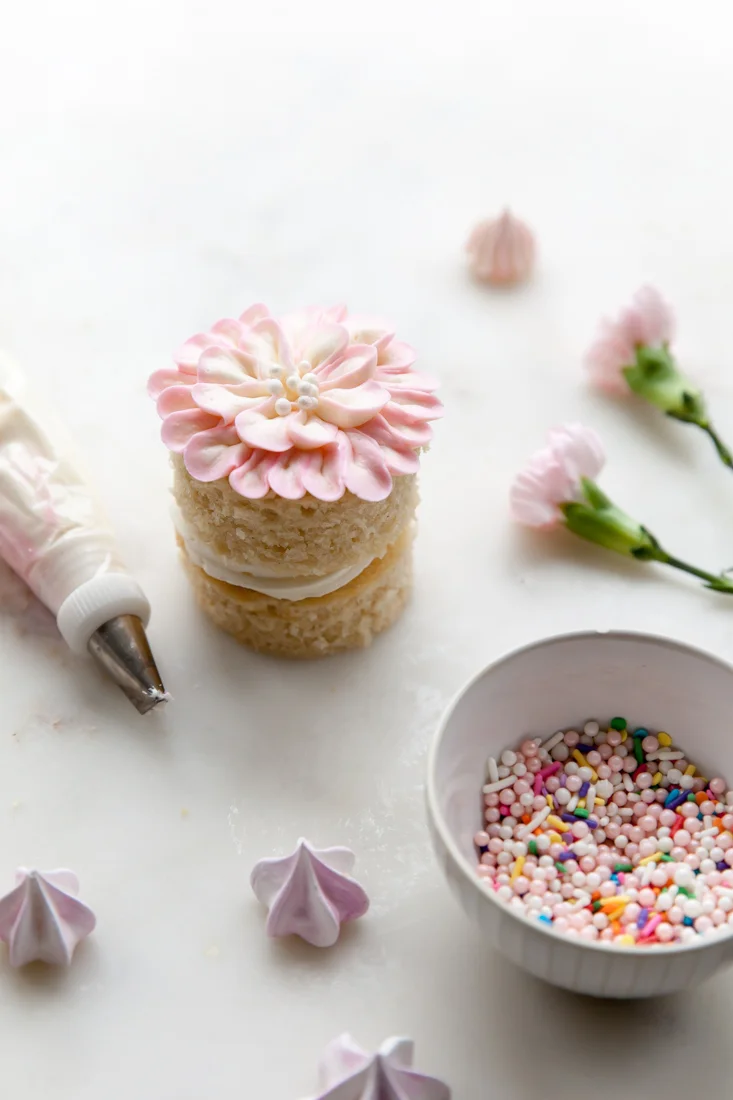 Mini Layer Cake Tutorial - Style Sweet