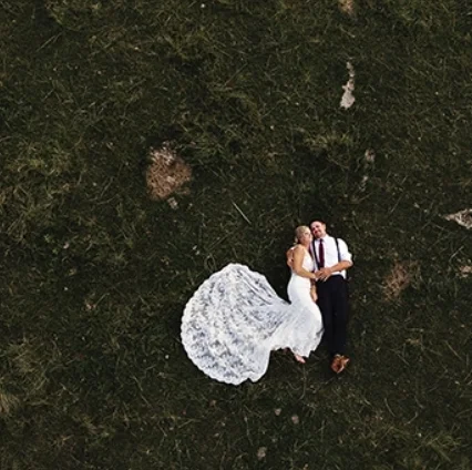 Gabrielle + Zack | Heartland Wedding Ideas