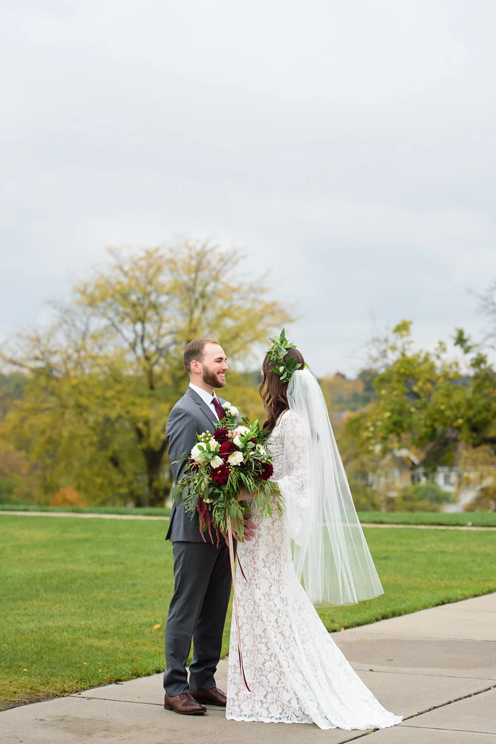 Lucky In Love – Kait + Brandon | Heartland Wedding Ideas