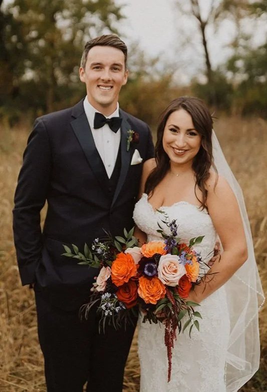 Madeline + Austin – Fall in Love | Heartland Wedding Ideas
