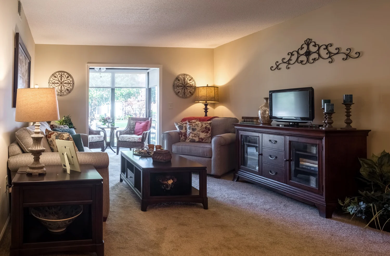 White Oak Estates Spartanburg, SC — White Oak Management