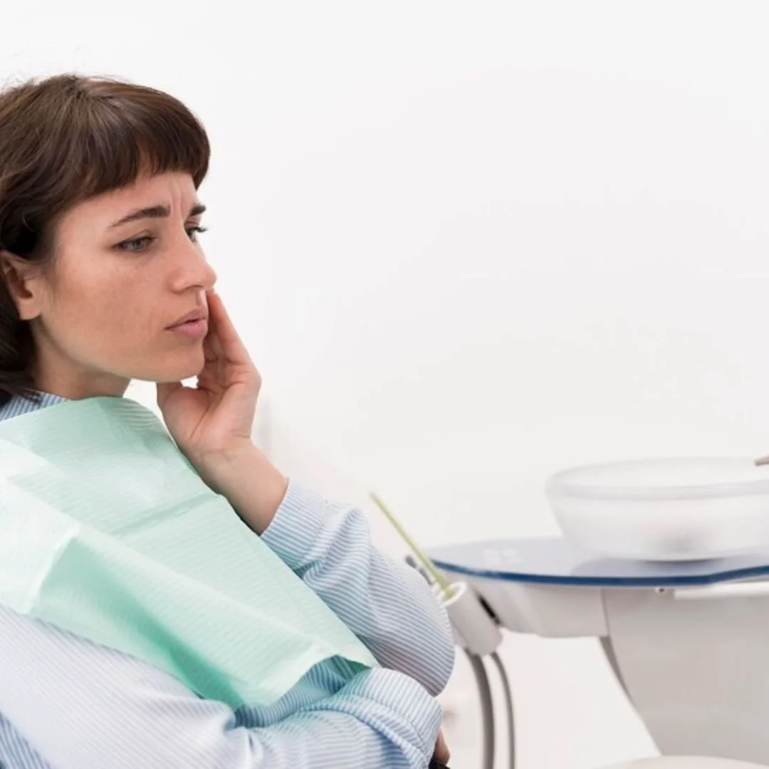 How to Spot Early Symptoms of Tooth Decay and Prevent Damage