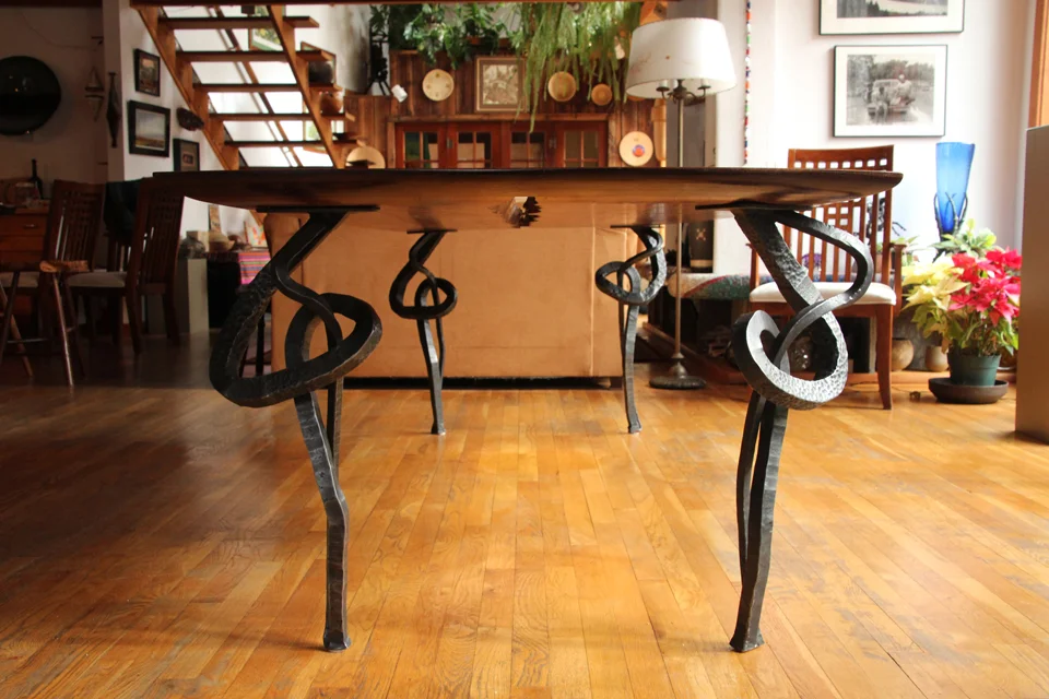 FURNITURE — Justin Long