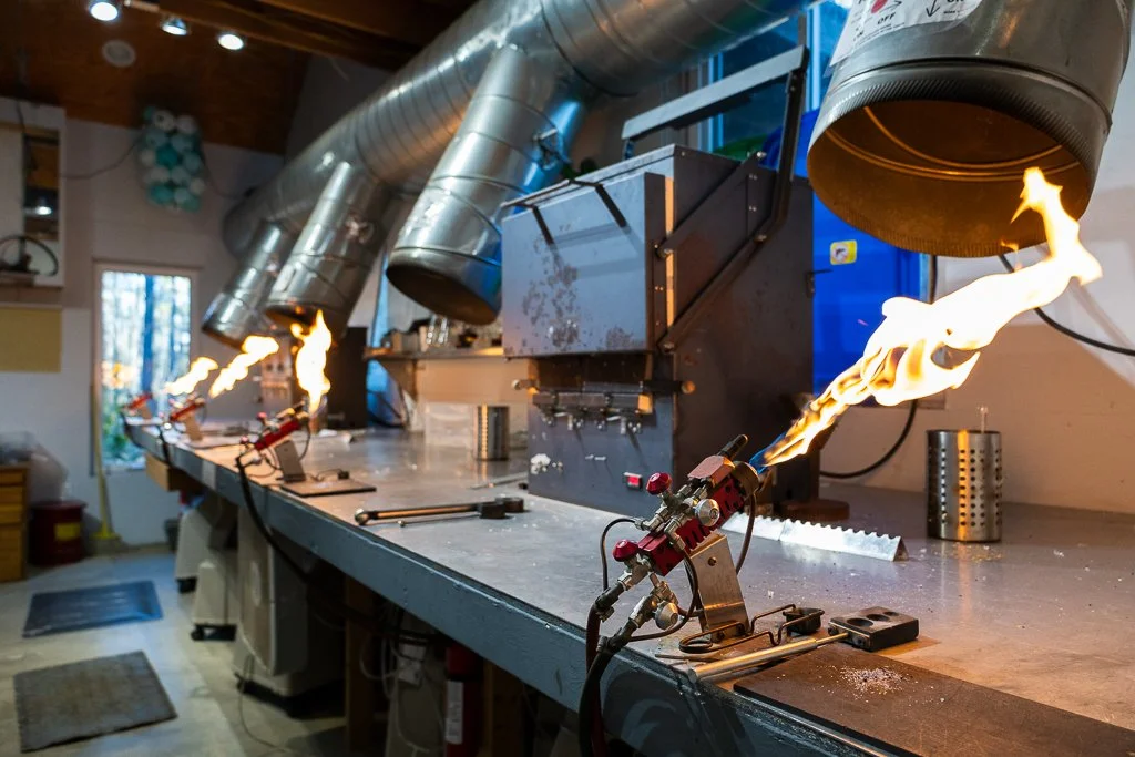 Beginner Glassblowing Class (HALF-DAY) - Jonathan Michael Davis Studio ...