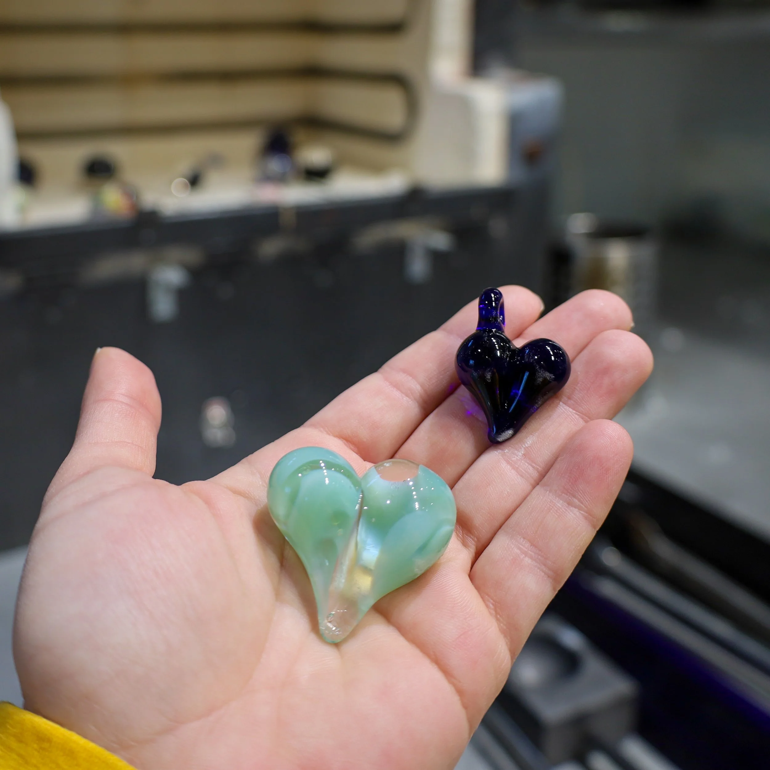 BEGINNER VALENTINE DAY GLASSBLOWING CLASS (HALF-DAY) — Jonathan Michael ...