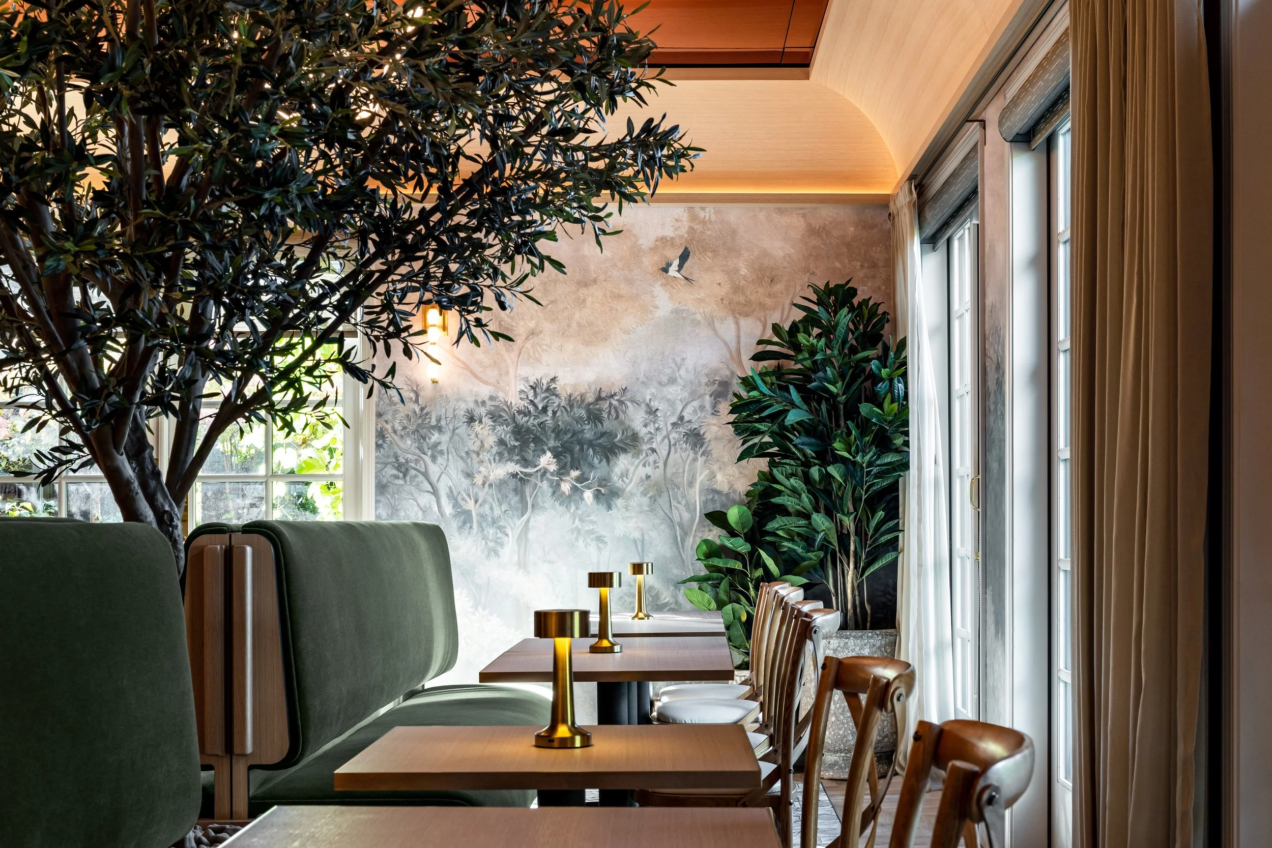 Luna Restaurant