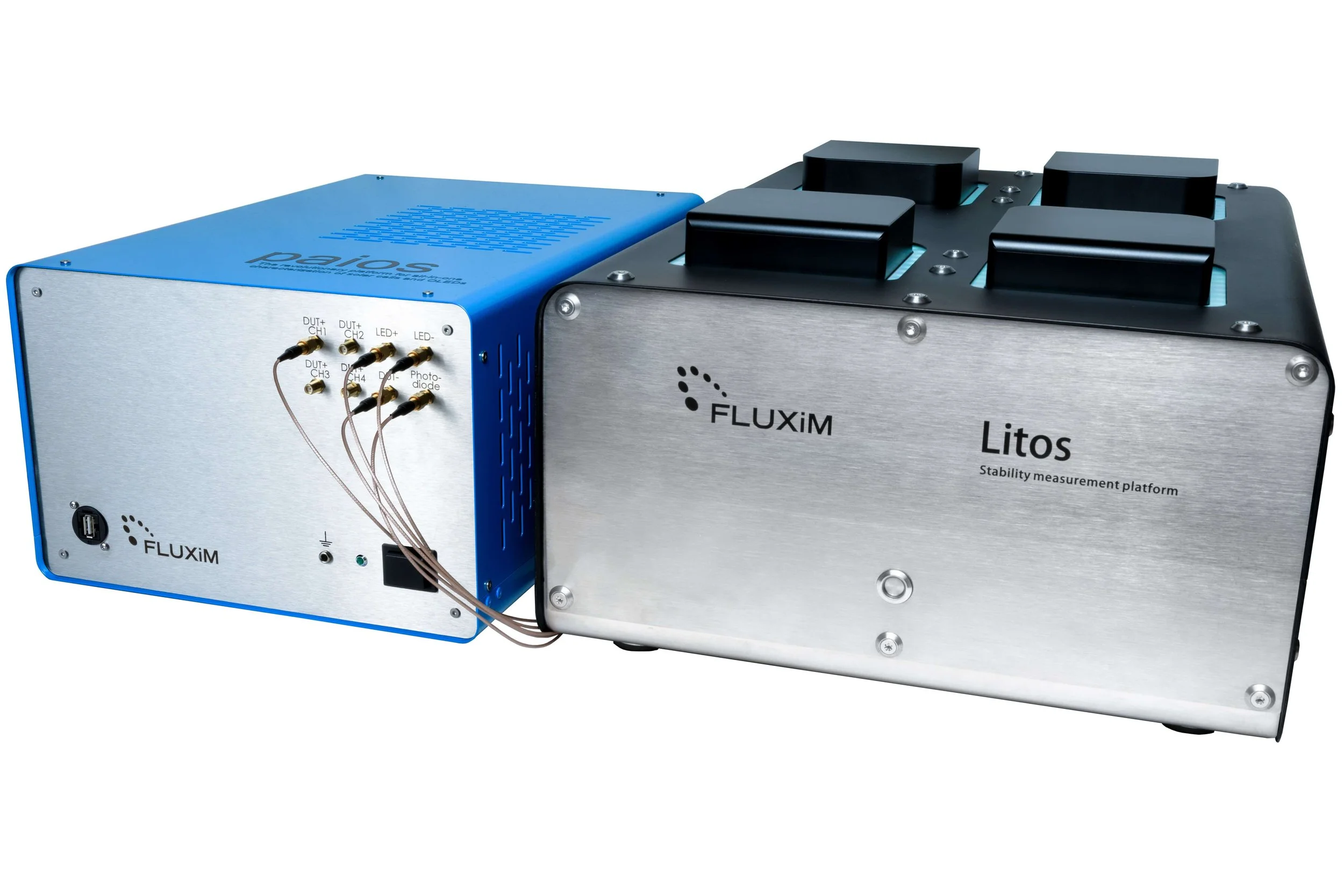 Stability tests on organic and perovskite solar cells and LEDs