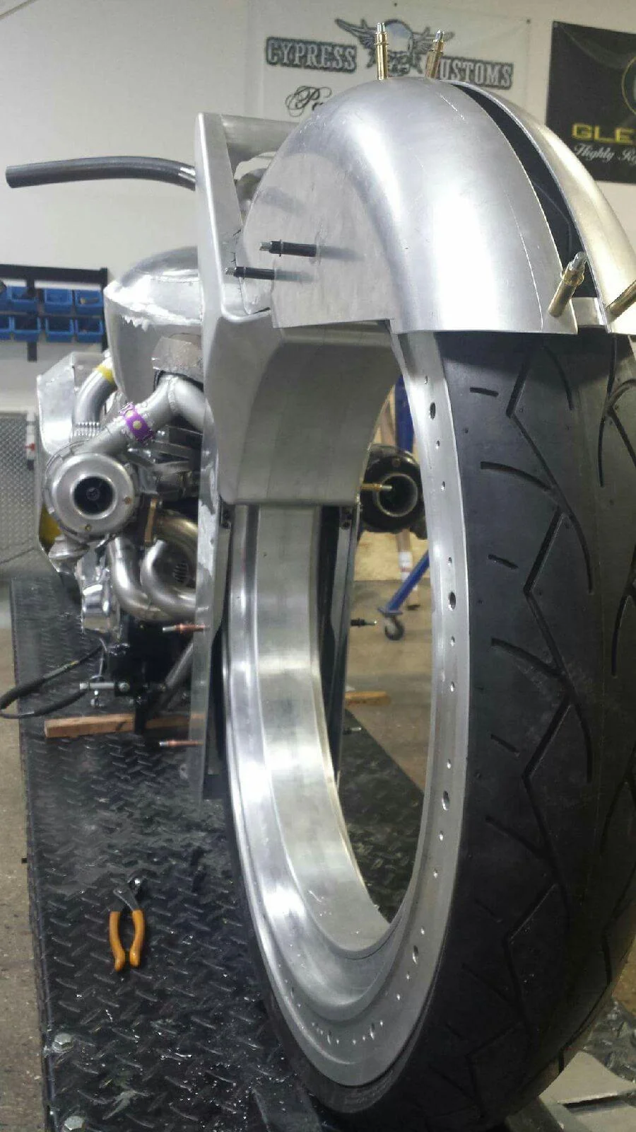 Hubless — Ballistic Cycles