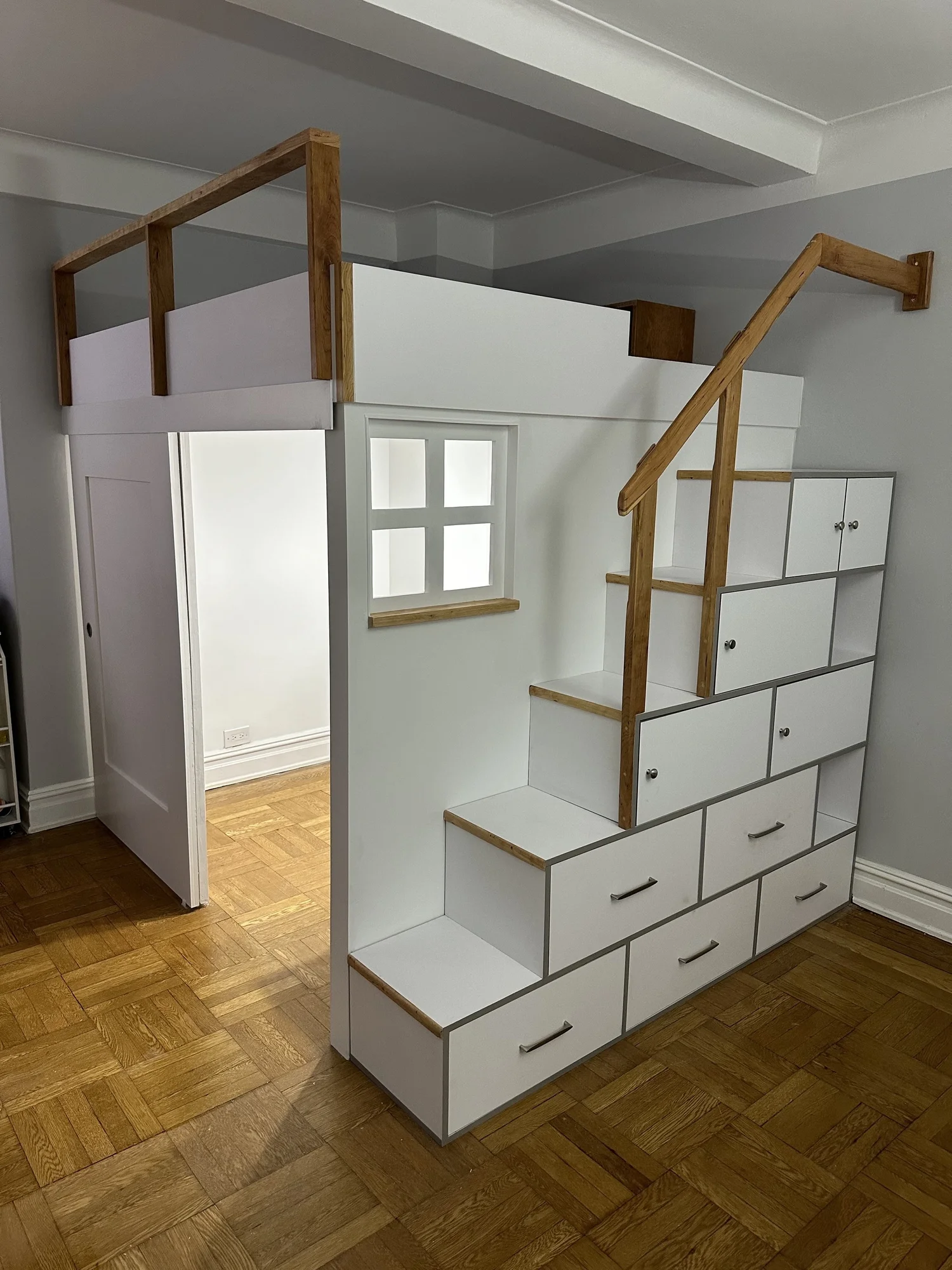 Custom Built Loft Beds & Bunk Beds in New York City