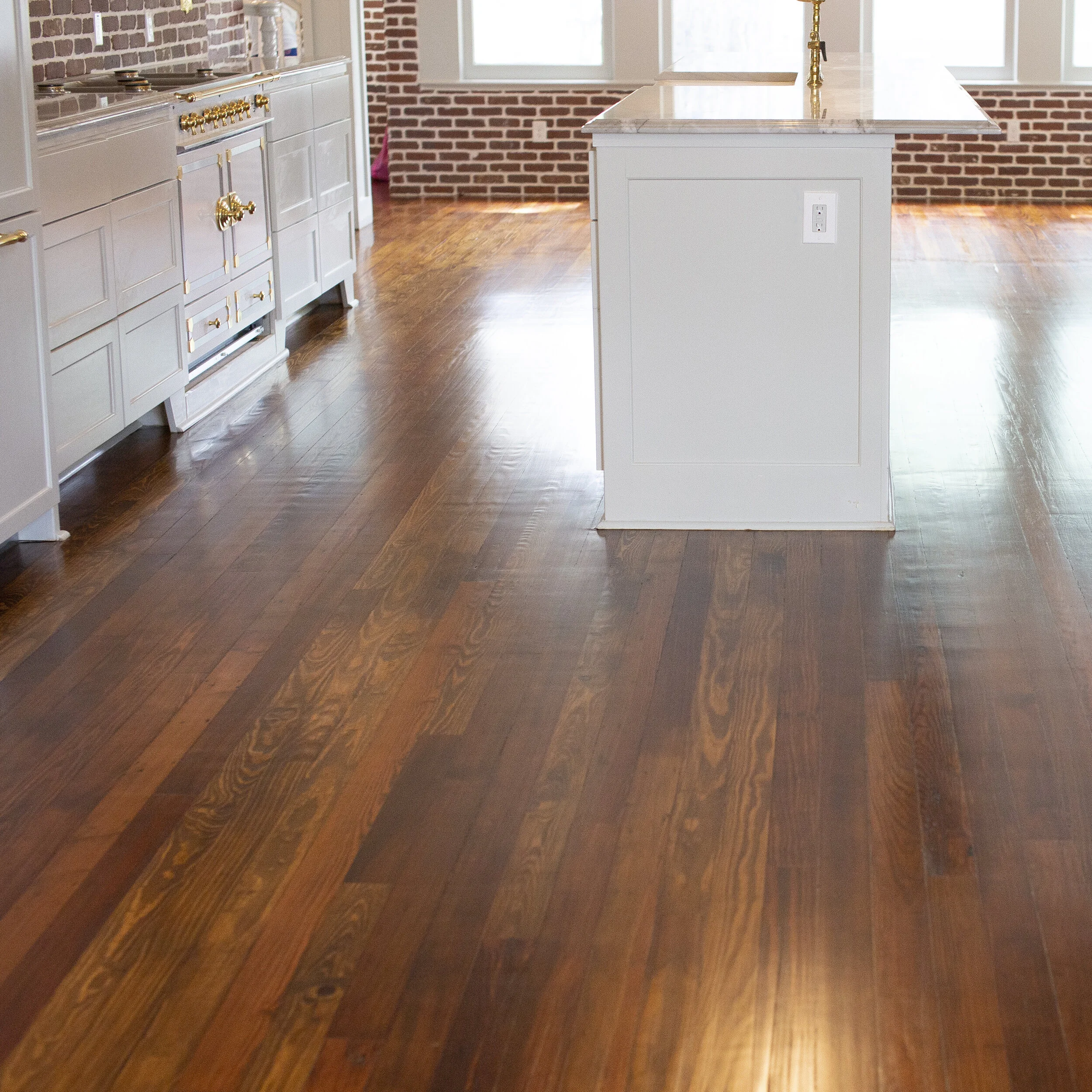 Antique Pine — Ace Hardwood