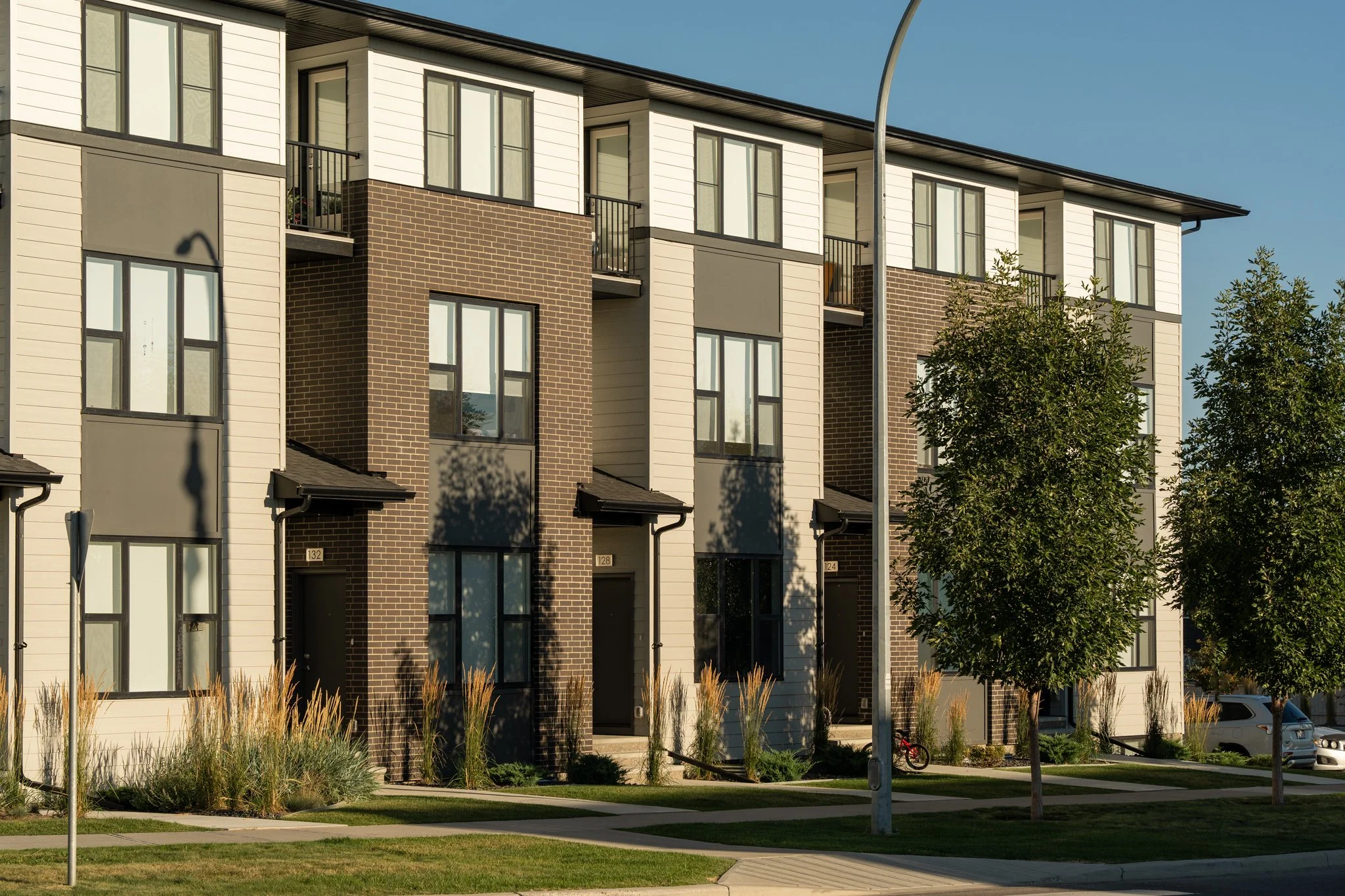 Drake Towns — Gravity Architecture - Vancouver and Calgary Residential ...