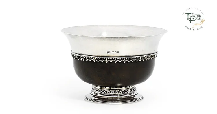 Traditional and Modern Mead Vessels | Mead Vessel | Drinking Horn ...