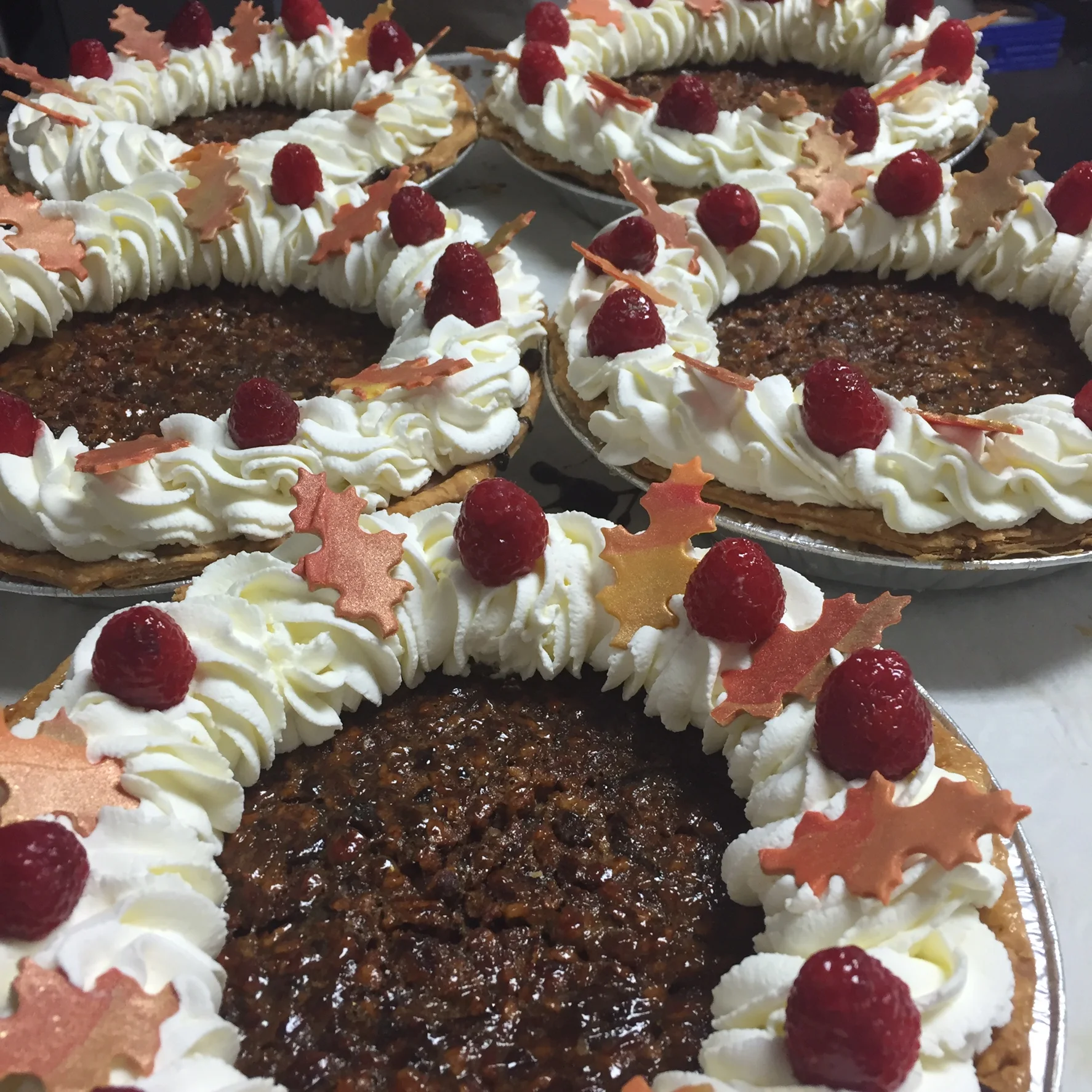 Everything that's Sweet to Eat | Deluxe Iowa — DeLuxe Cakes and Pastries