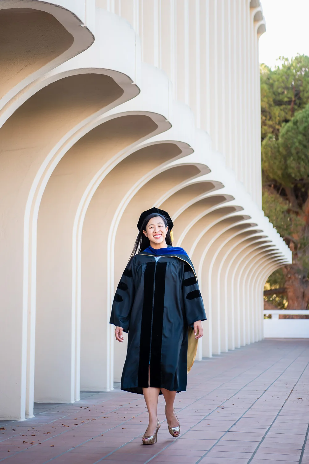 UCI Graduation Photographer — Luzye Photography