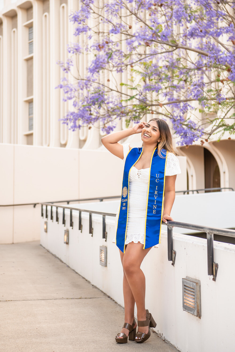 UCI Graduation Photographer — LUZYE PHOTOGRAPHY